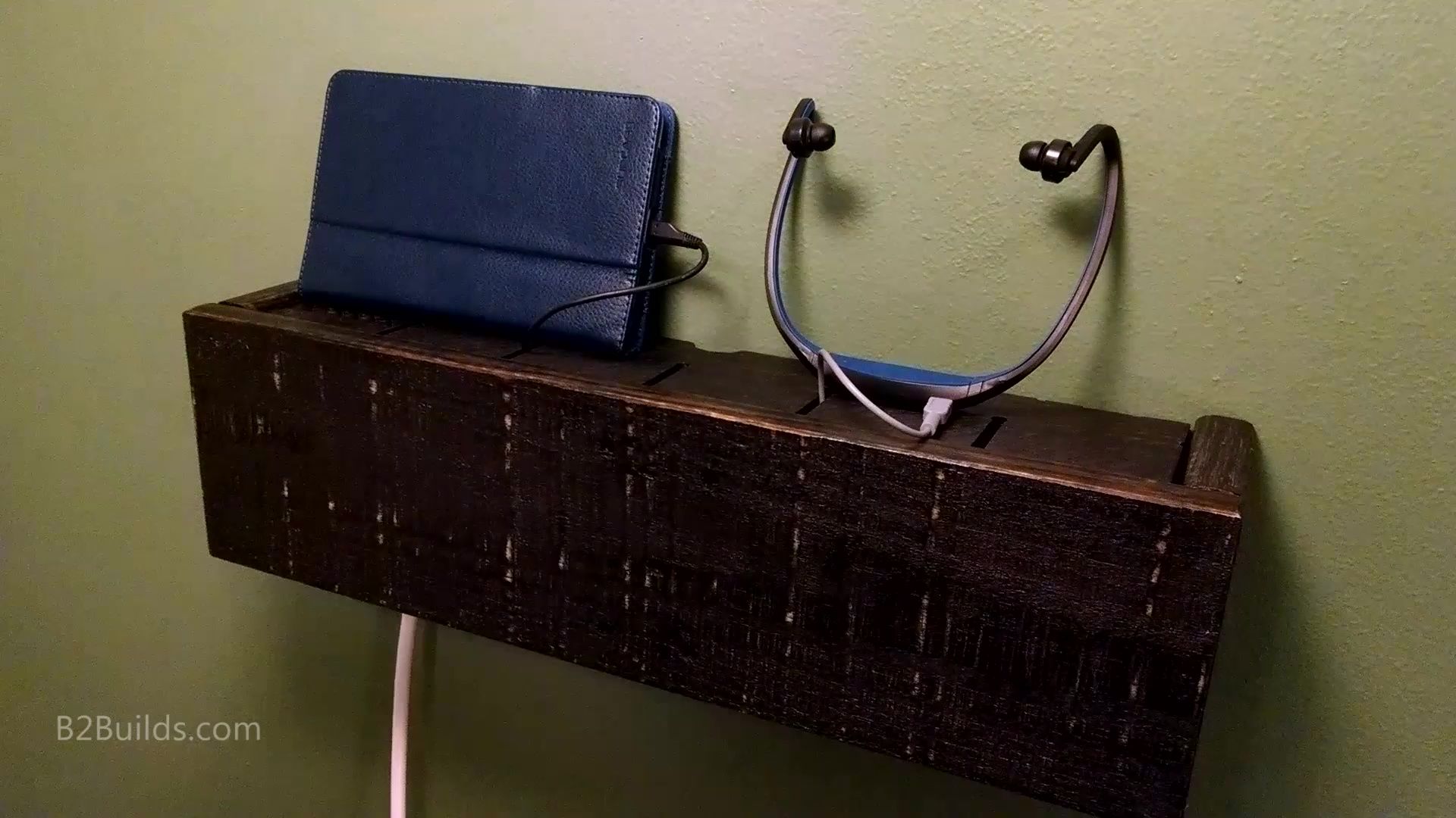 Floating Shelf Charging Station From Pallet Wood : 9 Steps (with ...