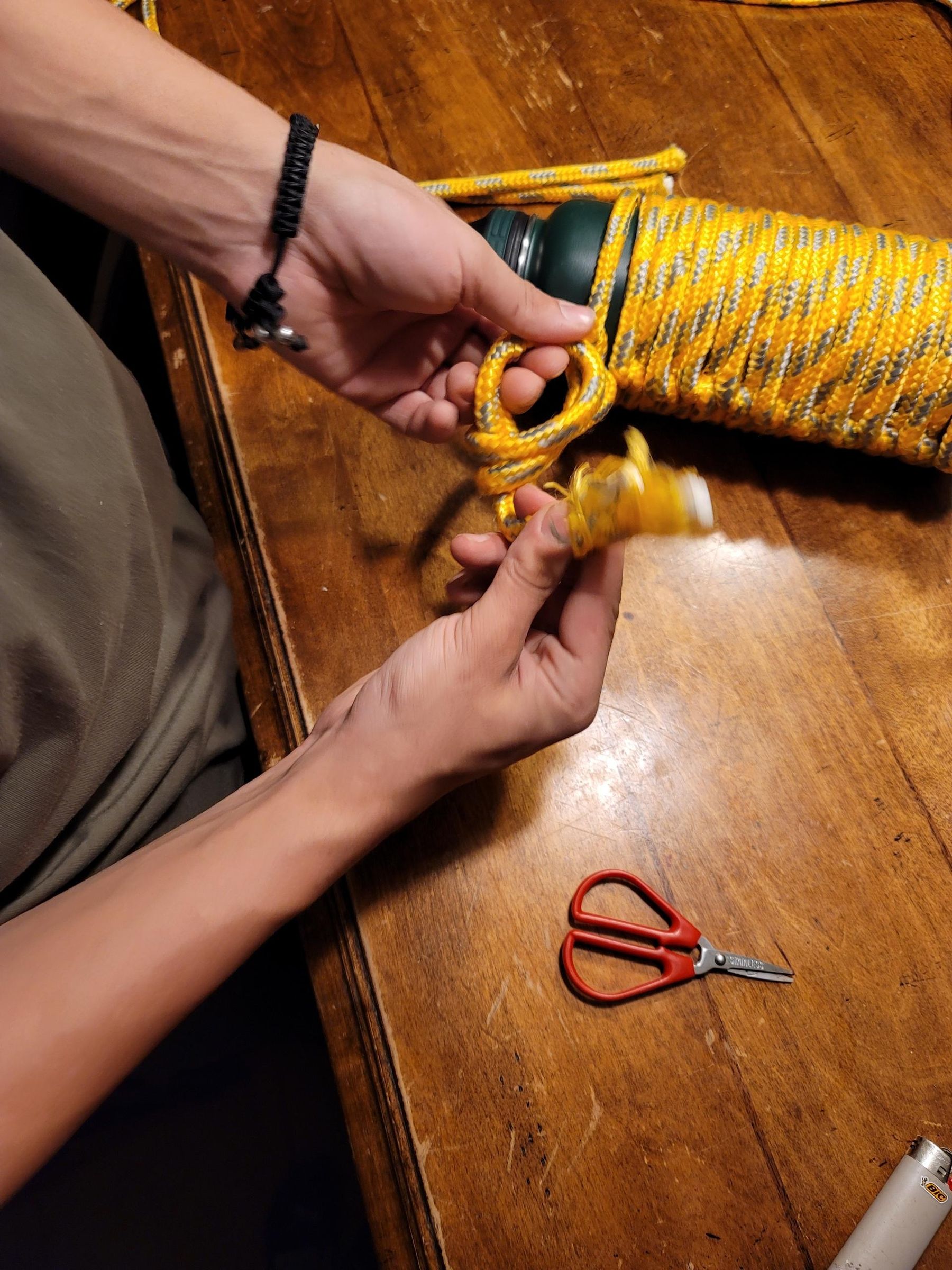 6 Step Water Bottle Rope Wrap : 7 Steps (with Pictures) - Instructables