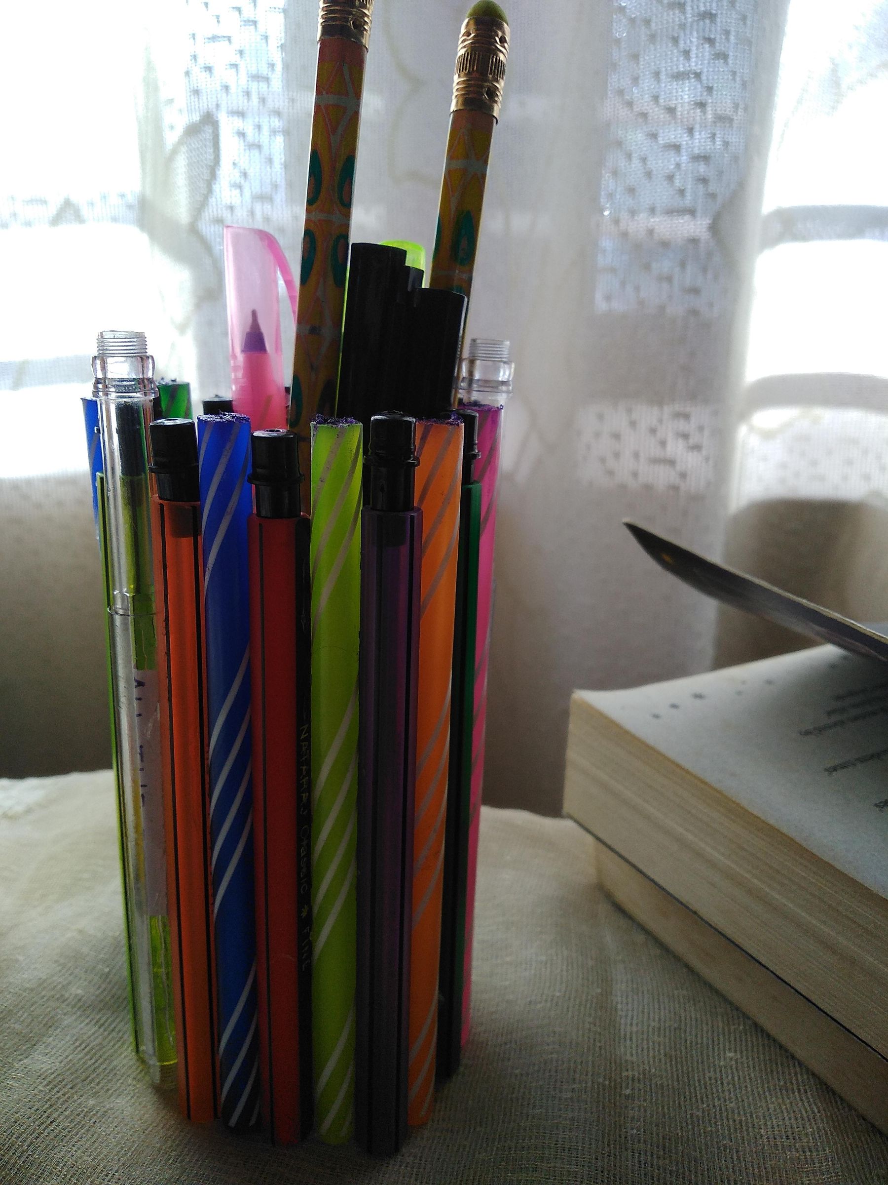A 'PEN' Pen Holder : 3 Steps - Instructables