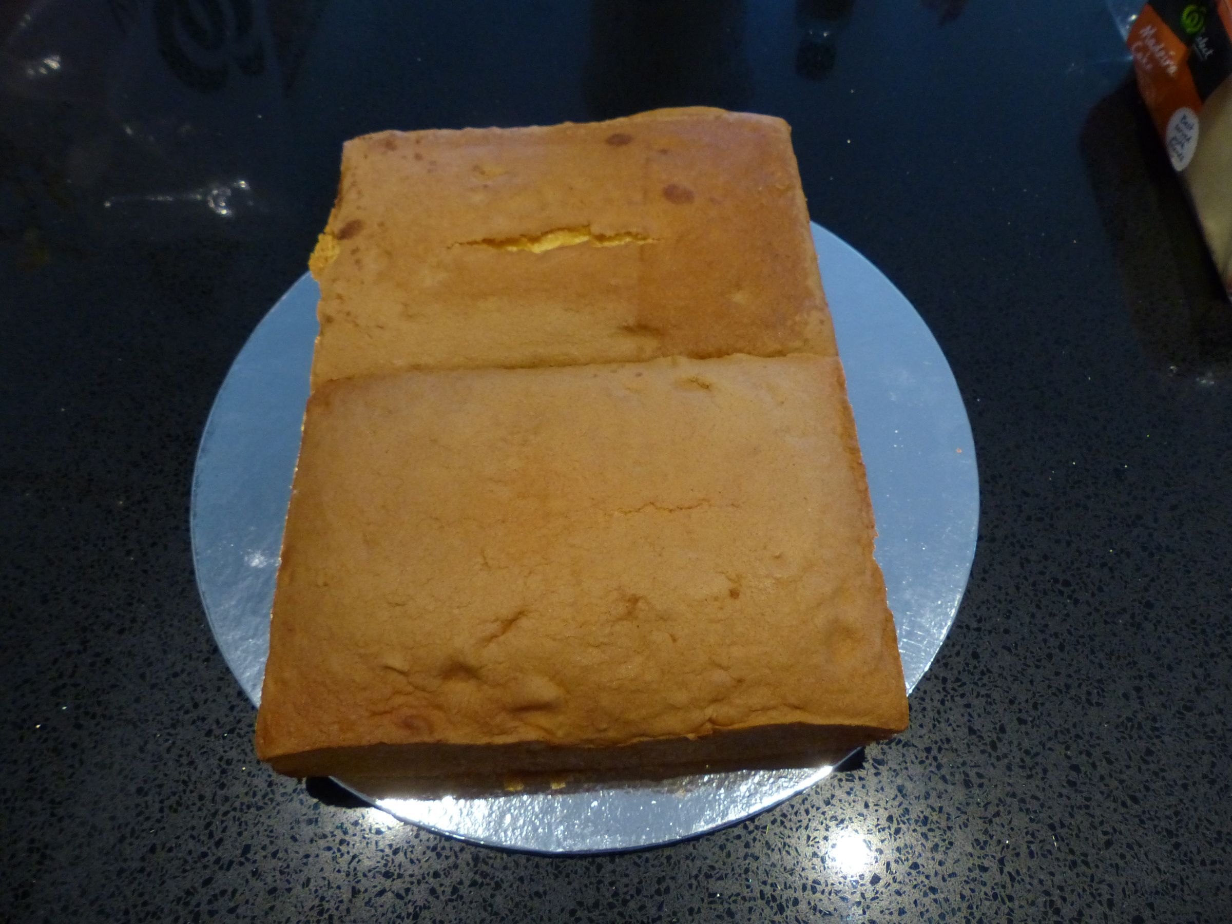 Jason Vorhees (Friday the 13th Hockey Mask) Cake : 7 Steps (with ...