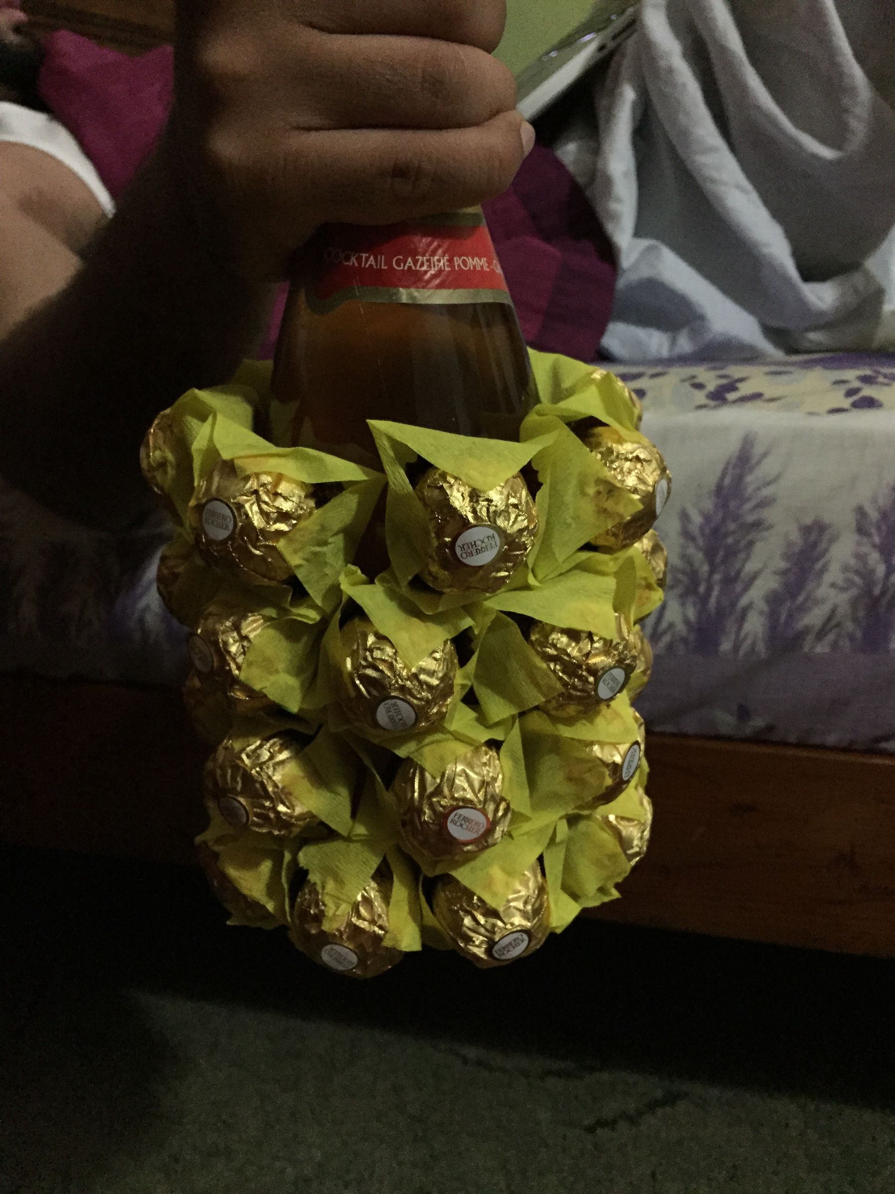 Pineapple Ferrero Gift for Mums Day - Instructables