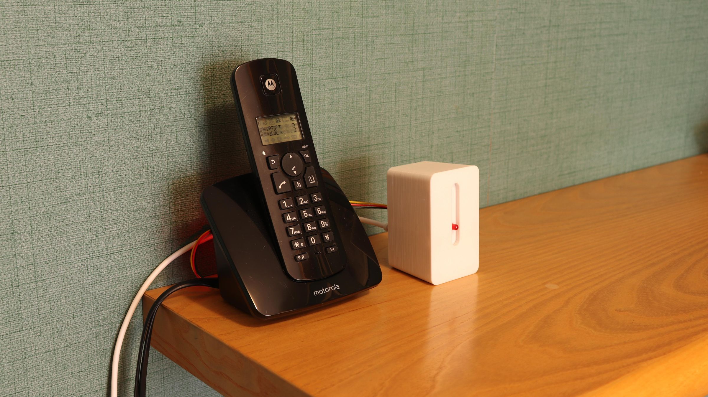 Wireless Loud Phone Ringer - Help Elderly With Electronics! : 10 Steps ...