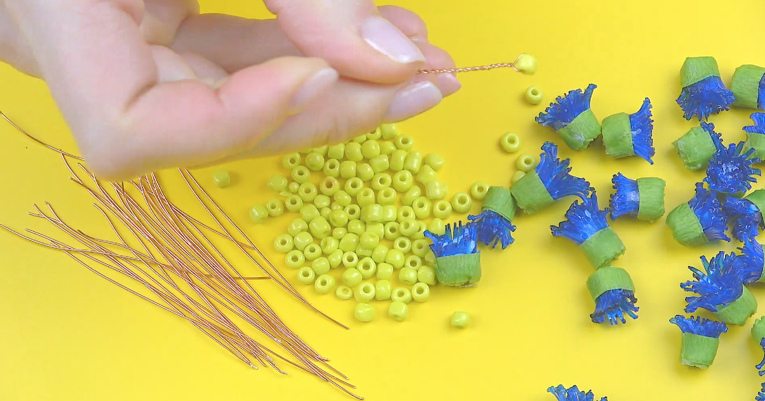 How to Make Very Easy and Beautiful Plastic Bottle Flower : 5 Steps ...