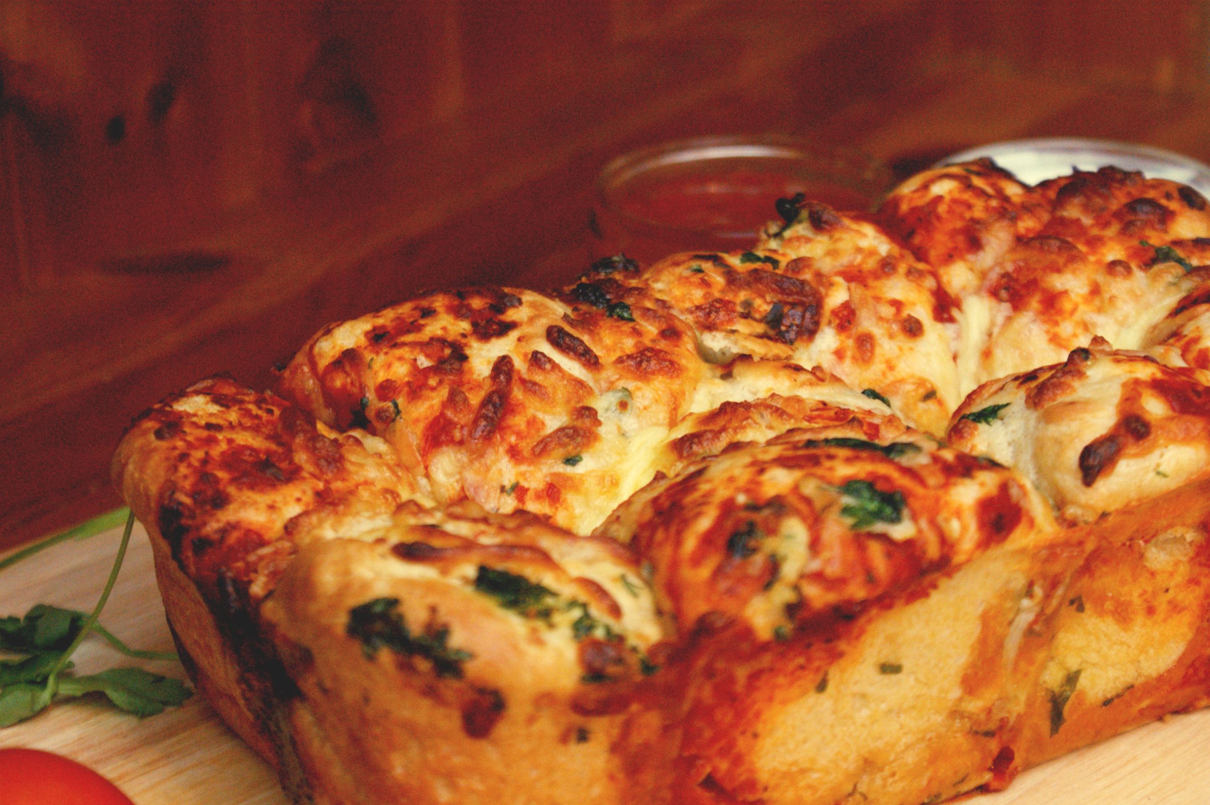 Pull-Apart Garlic Pizza Bread : 3 Steps (with Pictures) - Instructables