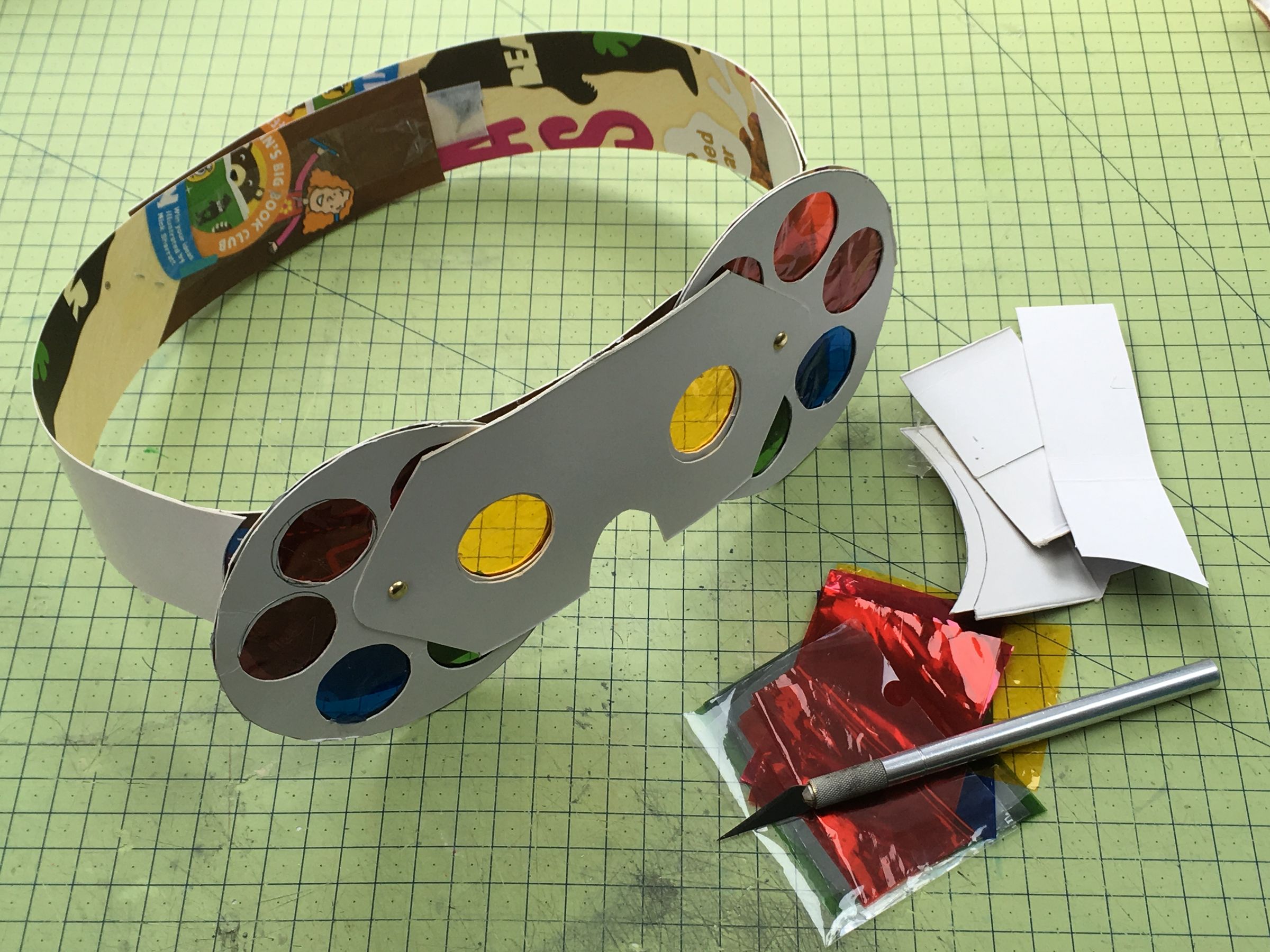 Rainbow Vision Spectacles : 10 Steps (with Pictures) - Instructables