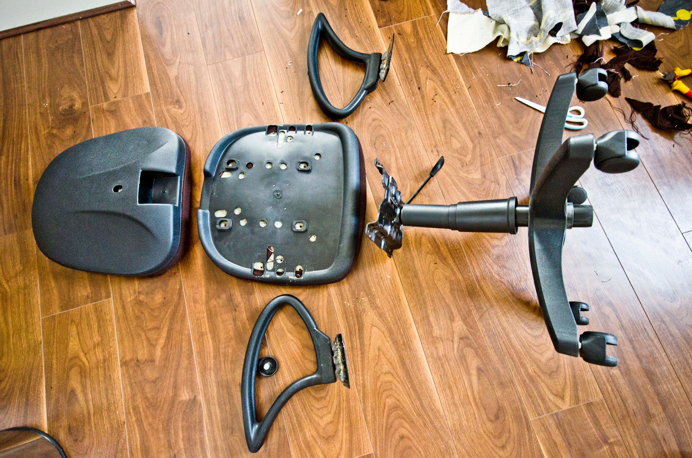 Give Those Old Desk Chairs New Life! : 7 Steps (with Pictures ...