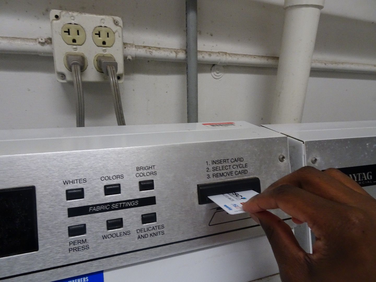 How to Wash Clothes at Morehouse College : 11 Steps - Instructables
