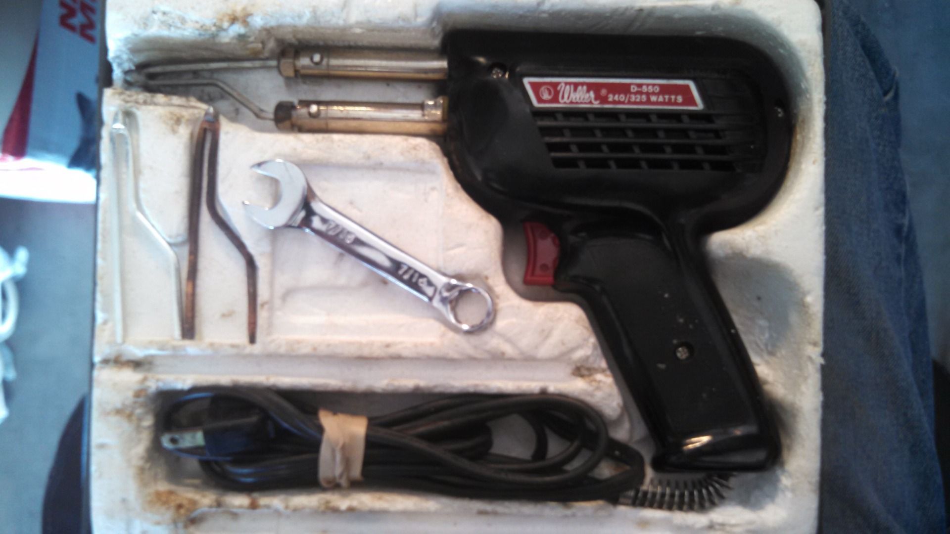 Weller D-550 Tip Exchange : 4 Steps - Instructables