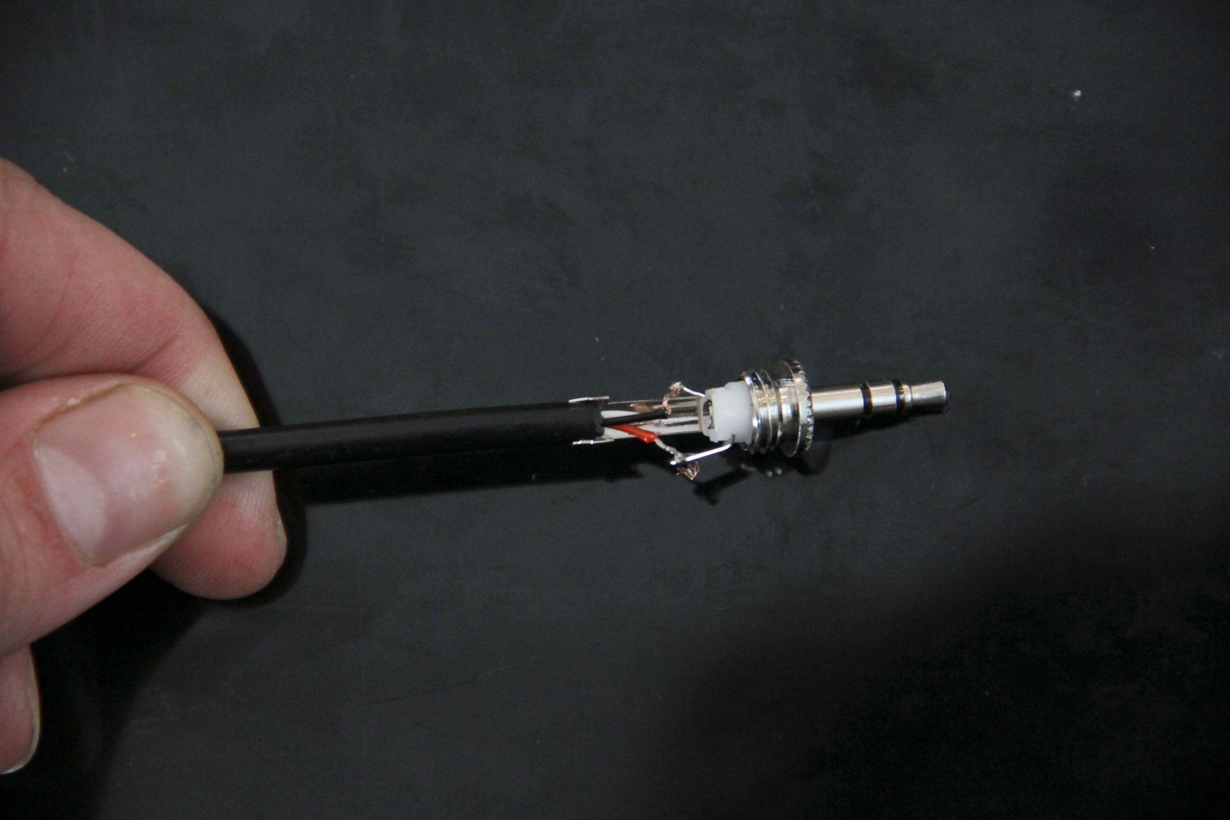 Fix Your Busted Headphones! : 3 Steps (with Pictures) - Instructables