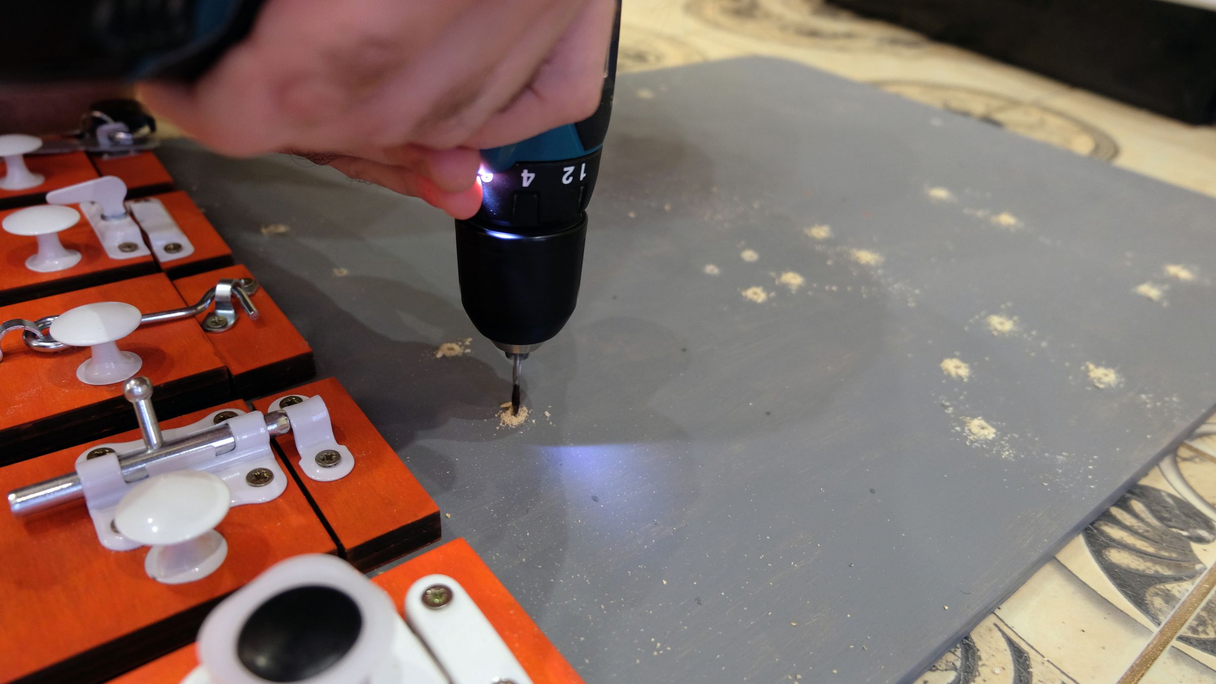 Busy Board : 19 Steps (with Pictures) - Instructables