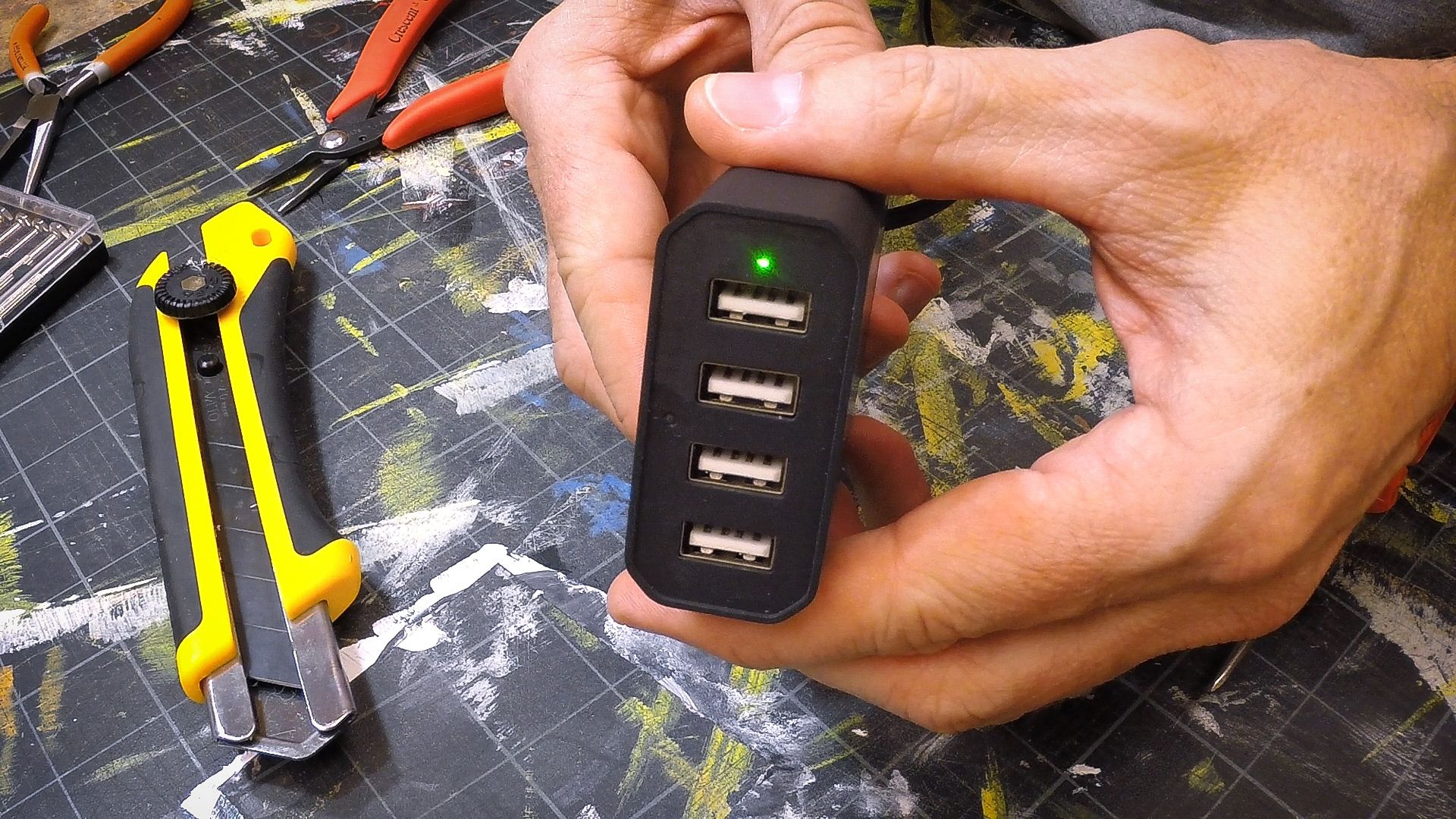 Concrete USB Charging Hub With Storage : 13 Steps (with Pictures ...