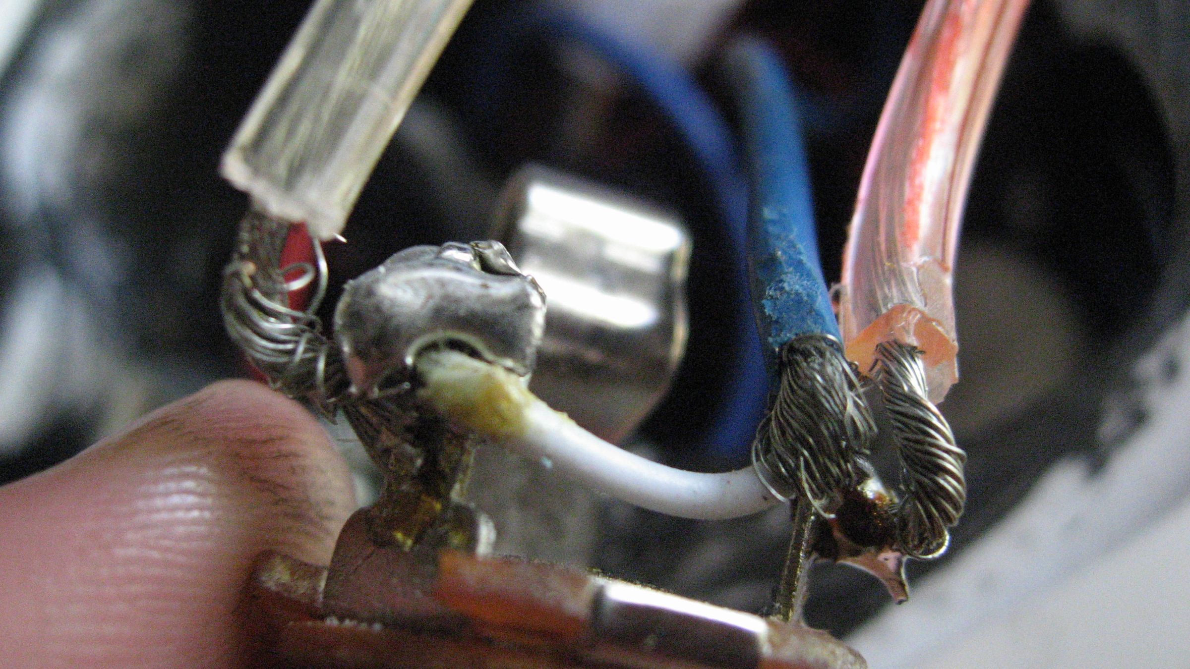 How to Install a Kill Switch Into a Les Paul Correctly (no Drilling ...