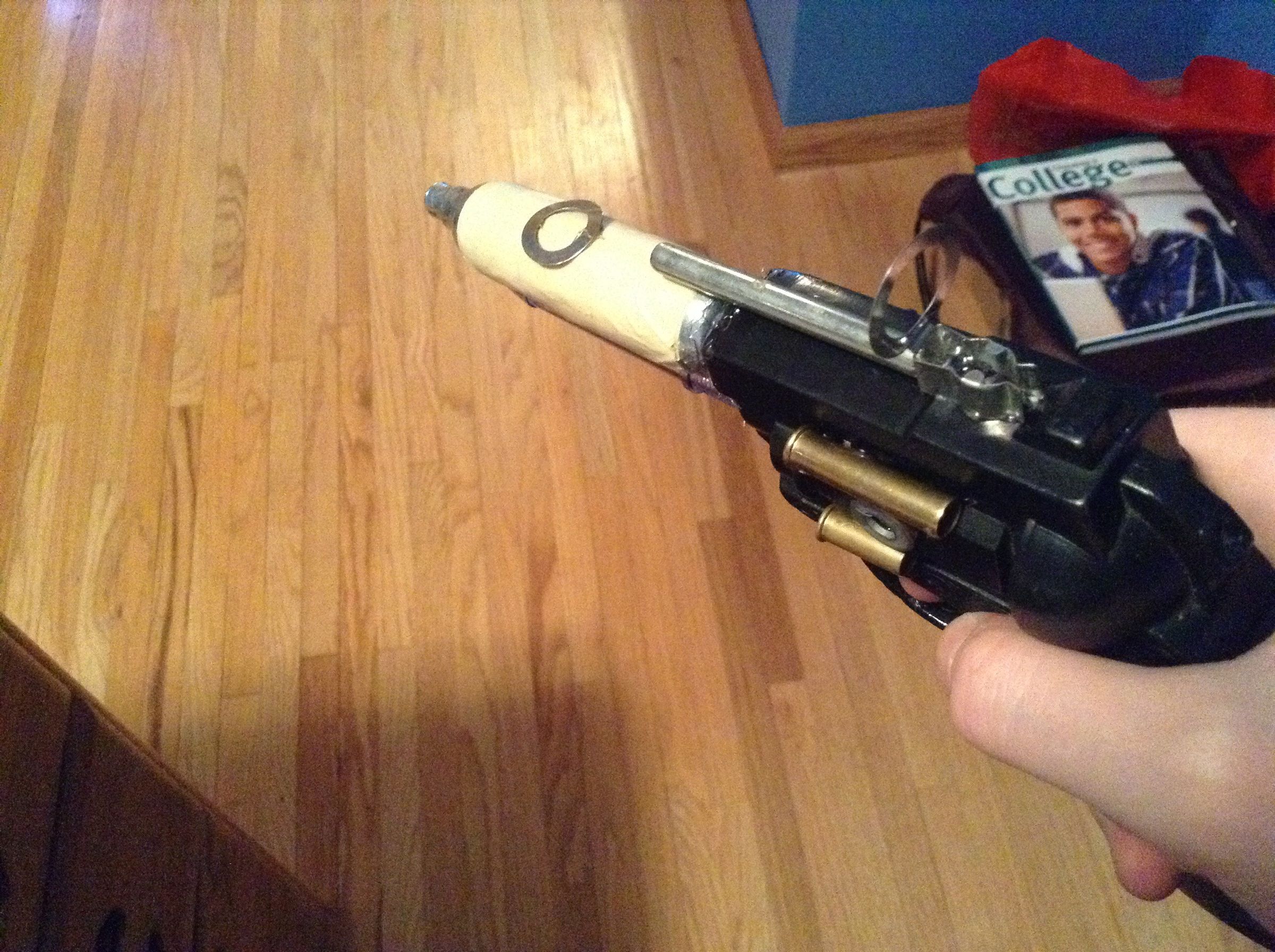 DIY Steampunk Gun Prop : 8 Steps - Instructables