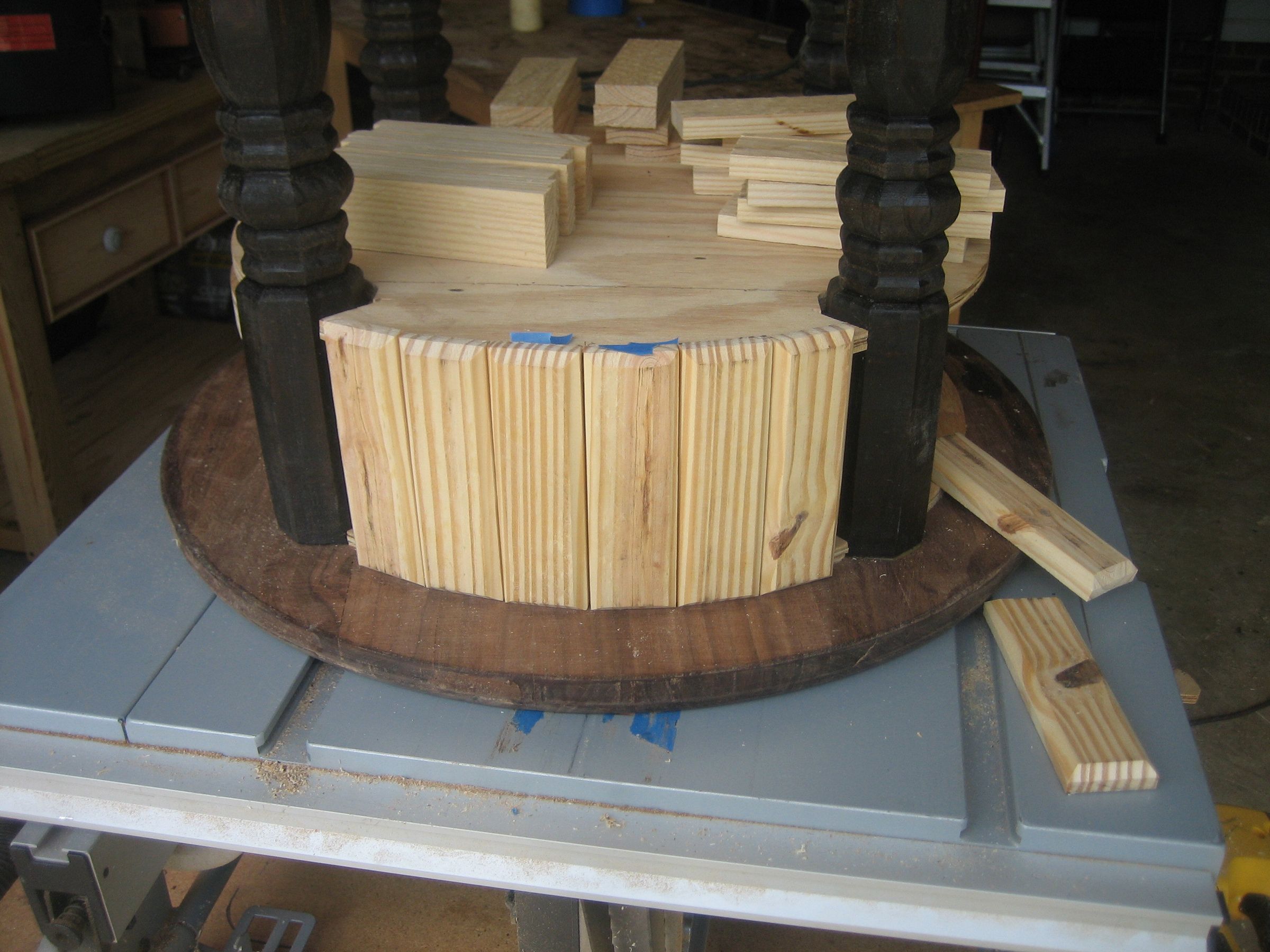 ROUND TABLE WITH SECRET COMPARTMENT : 11 Steps (with Pictures ...