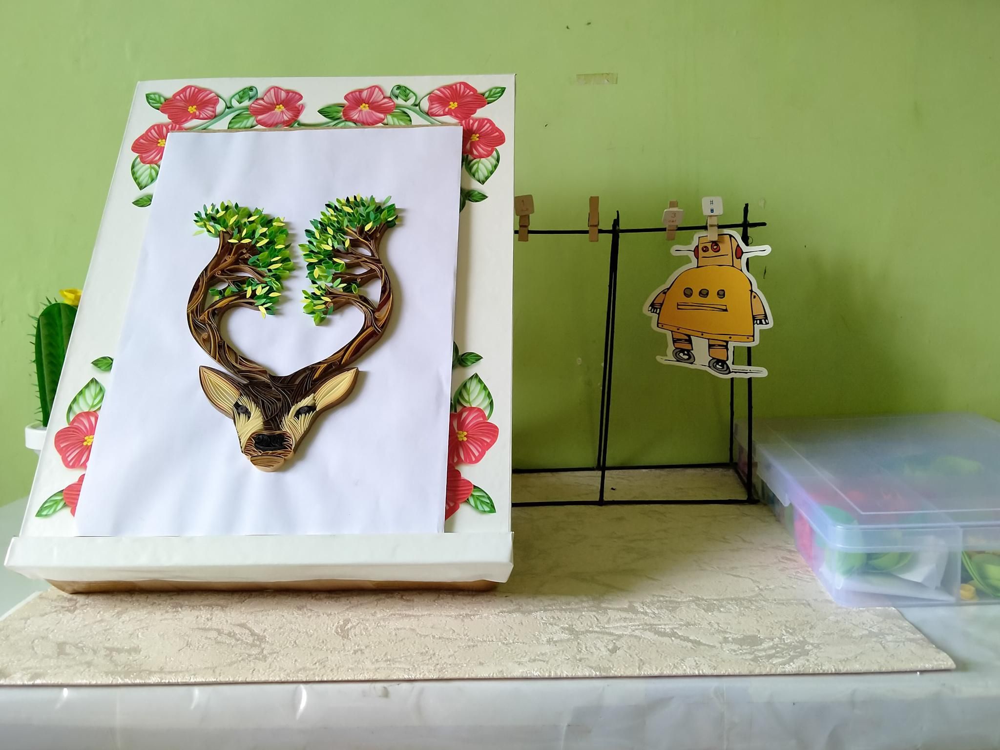 DIY Tabletop Easel and Wall Decor From Cardboard : 5 Steps (with ...