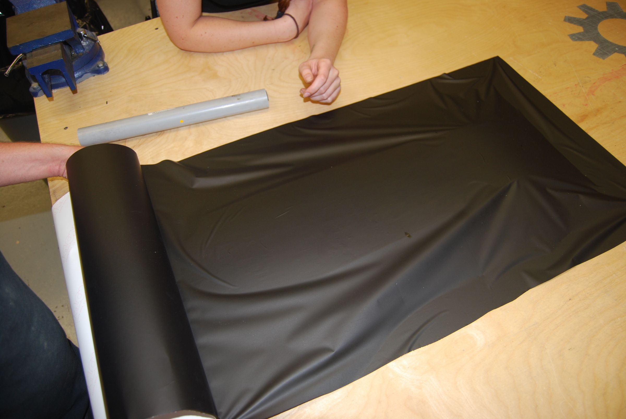 Applying Vinyl to Curved Surfaces : 4 Steps (with Pictures) - Instructables