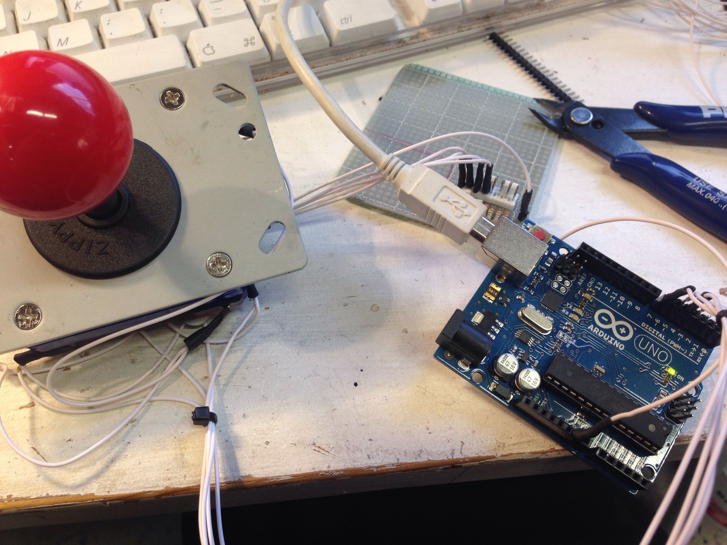Crane Game W/ Arduino : 5 Steps (with Pictures) - Instructables