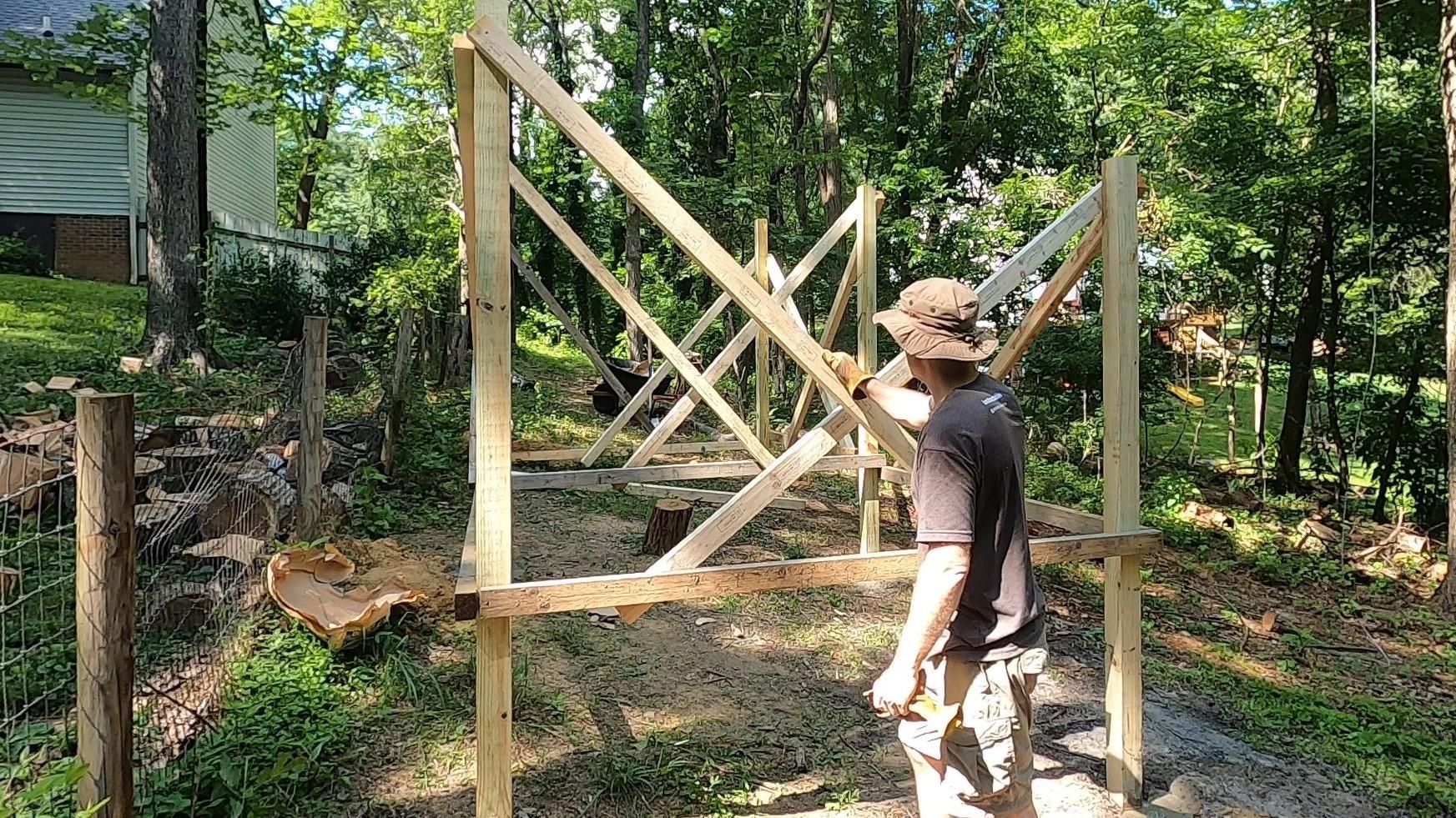 Backyard Treehouse With Zip Line, Trap Door, and Sliding Door : 25 ...