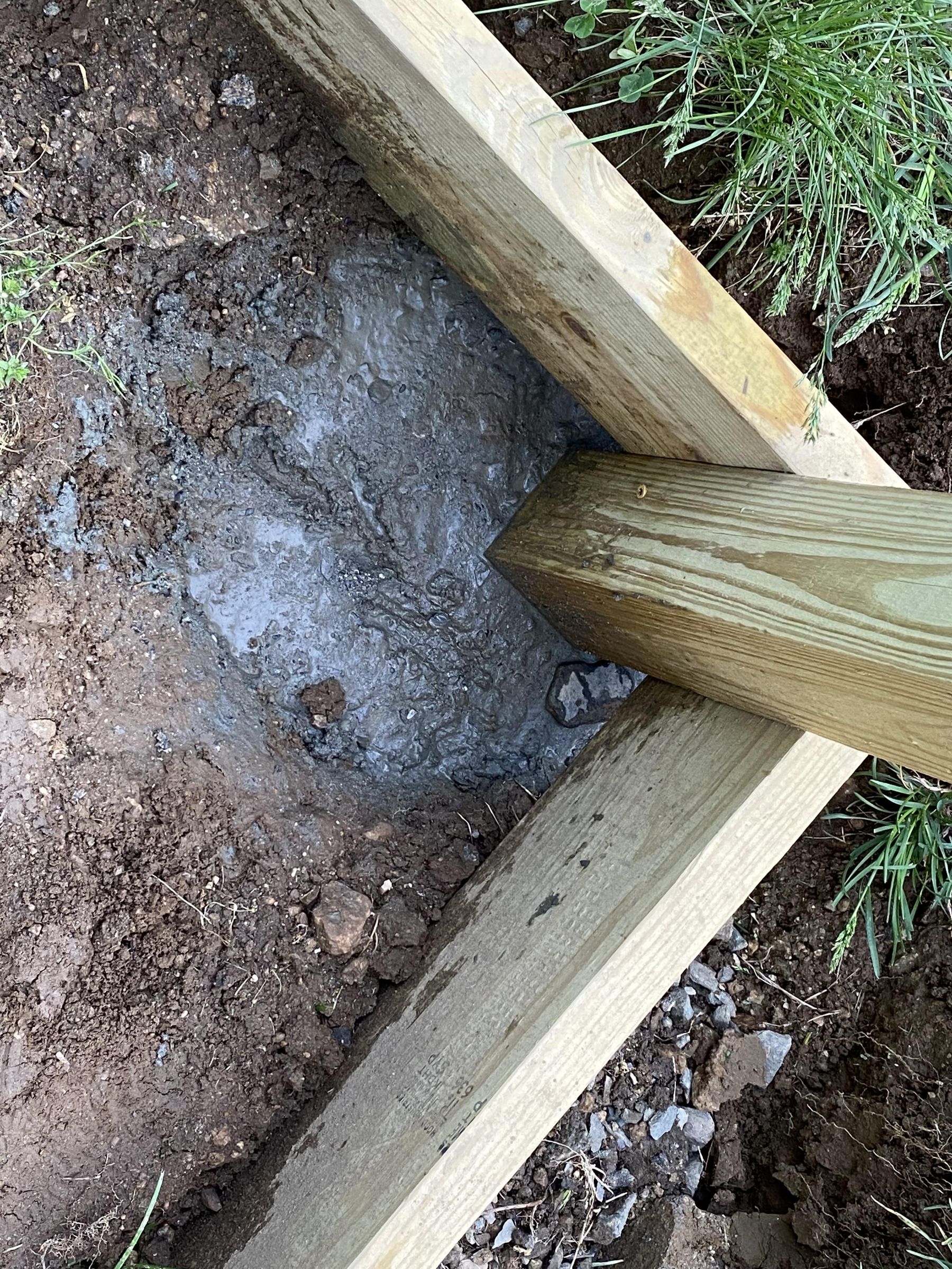 Protected Garden Enclosure 2.0 : 7 Steps (with Pictures) - Instructables