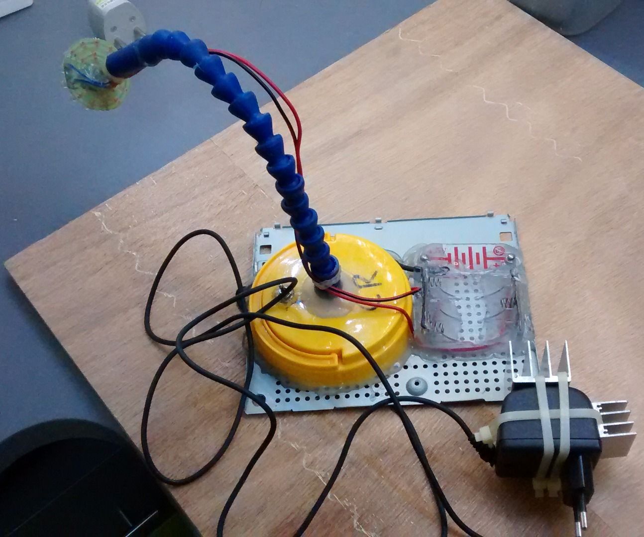 DIY 24 LED Spotlight - Instructables