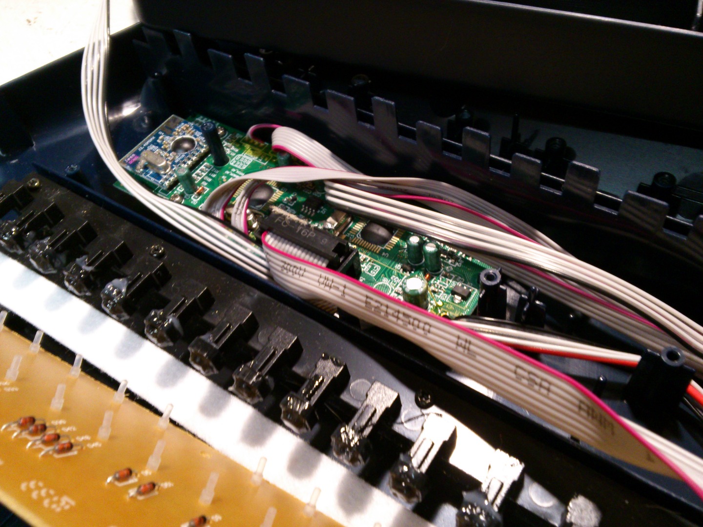 Wireless MIDI for Rock Band Keytar : 5 Steps (with Pictures ...