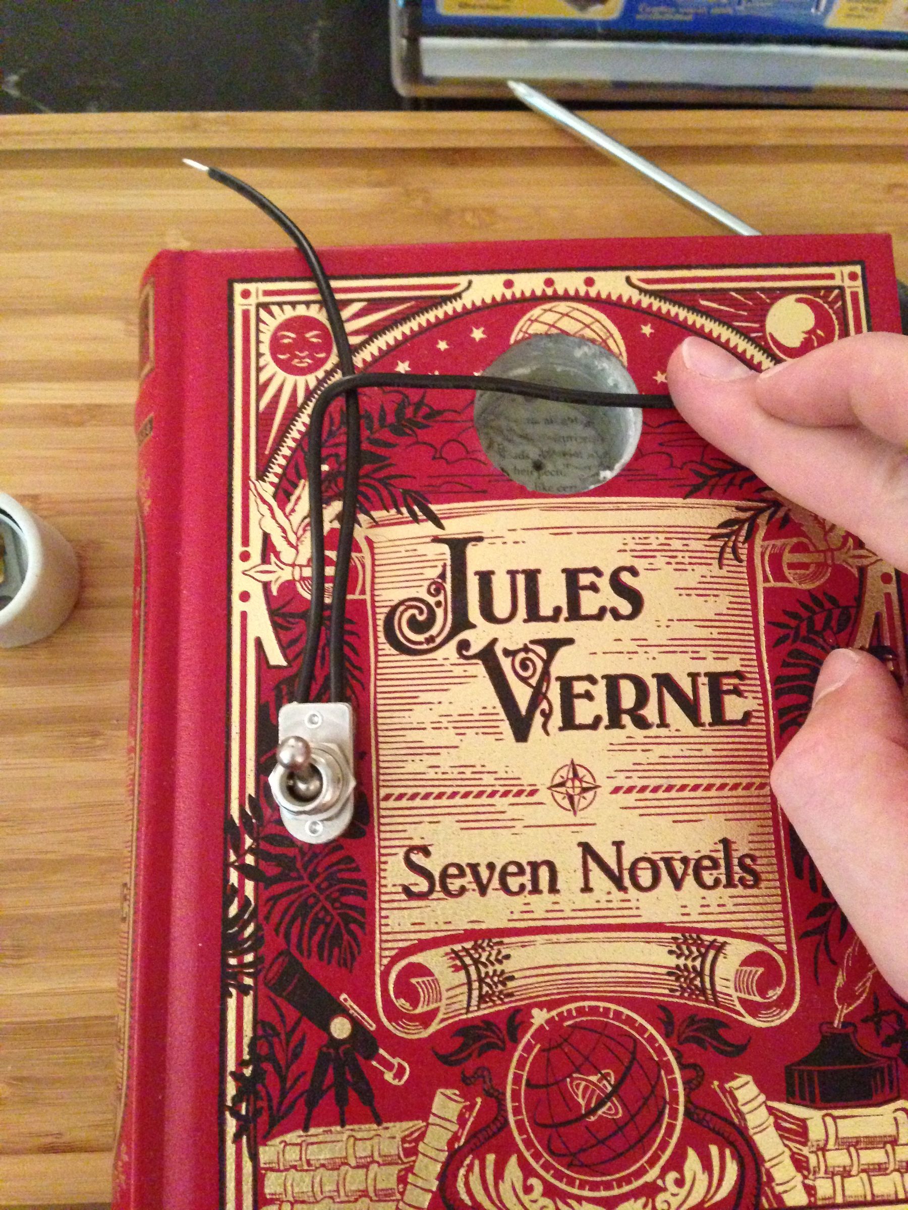 Book Light : 10 Steps (with Pictures) - Instructables