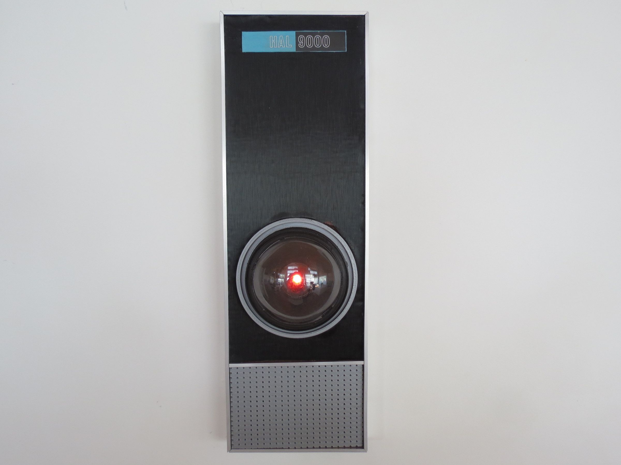 Screen-accurate HAL 9000 Replica : 5 Steps (with Pictures) - Instructables