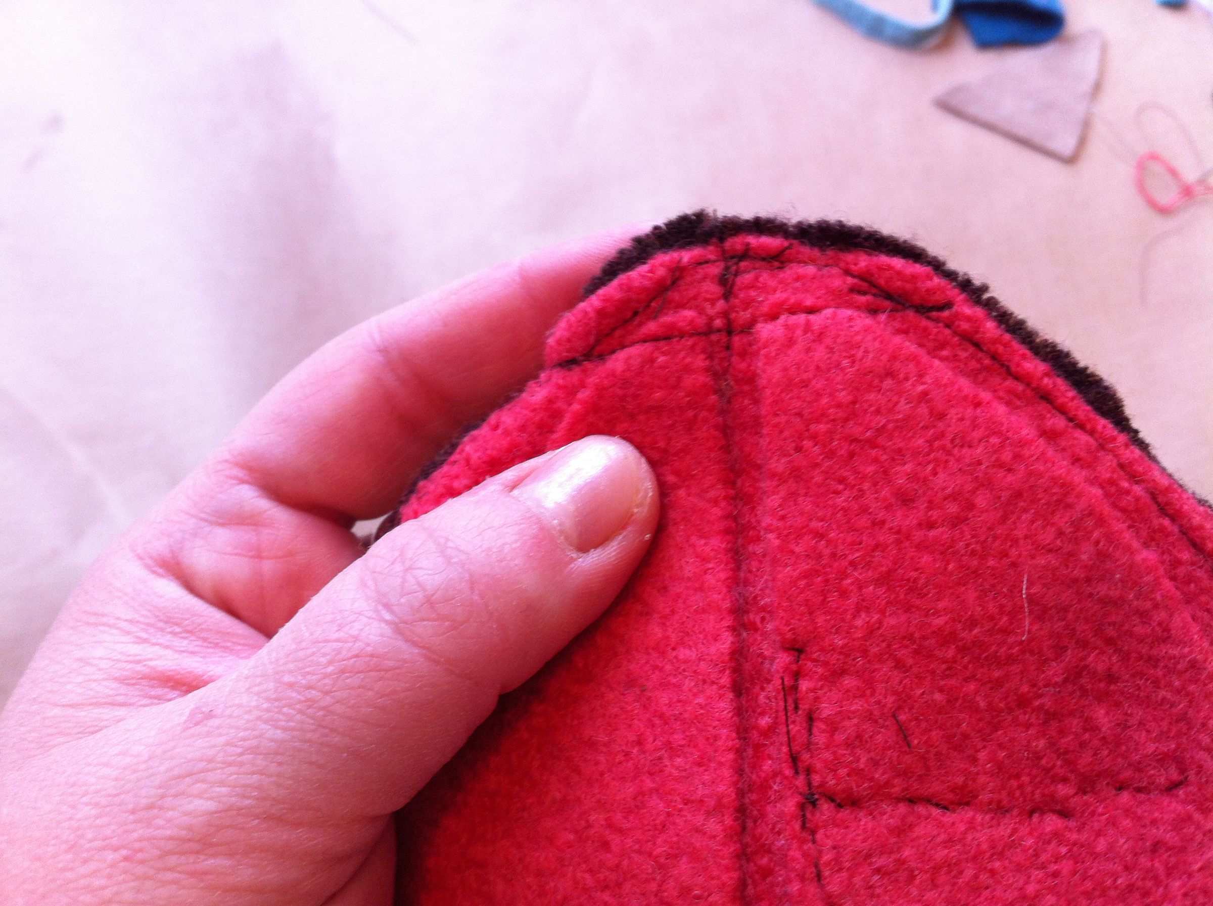 Simple Sweater Puppet : 6 Steps - Instructables