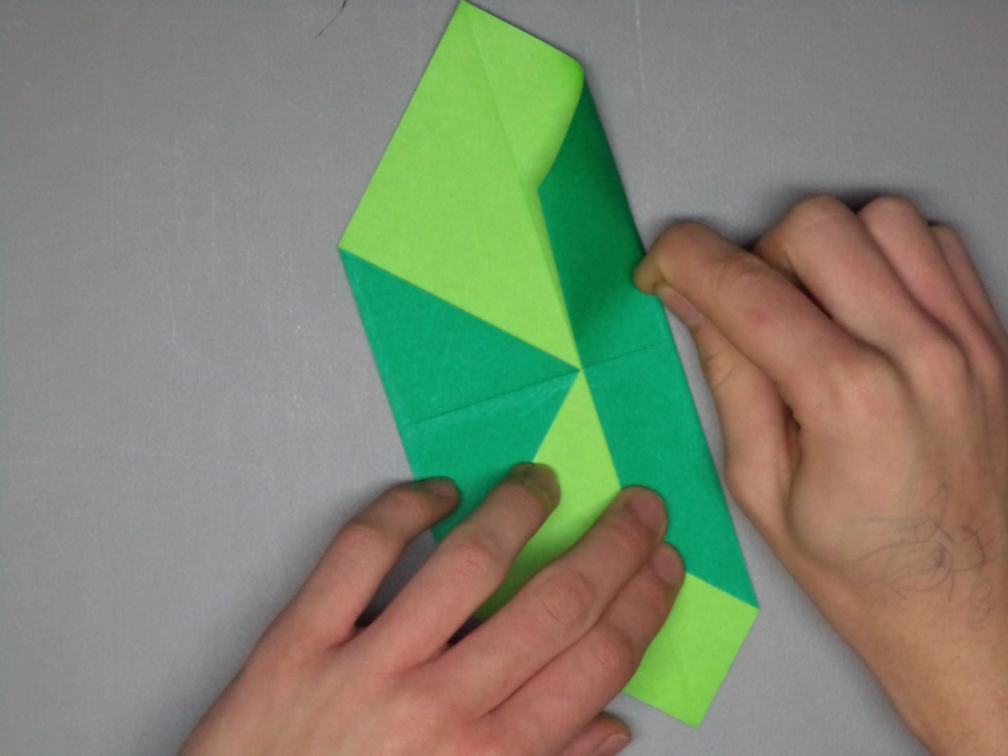How to Fold an Origami Tank : 17 Steps (with Pictures) - Instructables