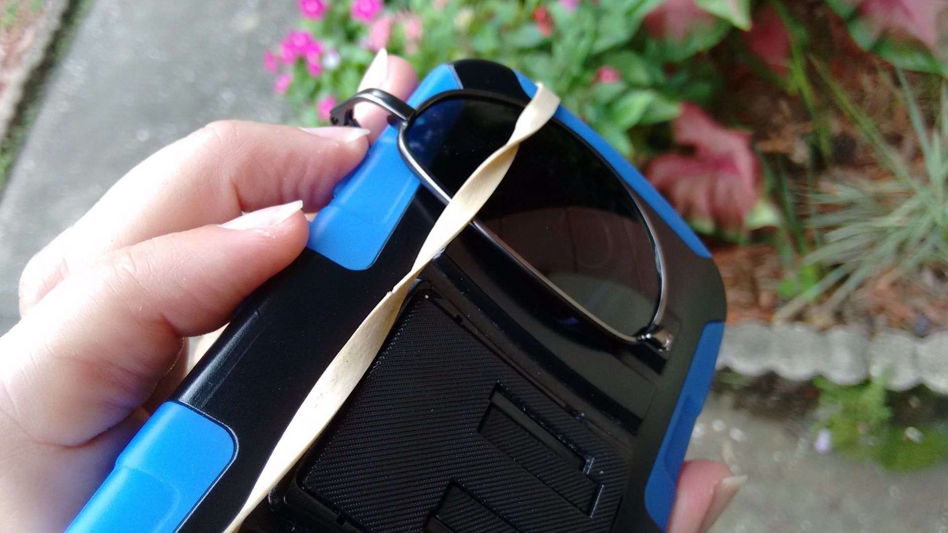 Making a Cell Phone Camera Polarizing Filter From Sunglasses : 7 Steps ...