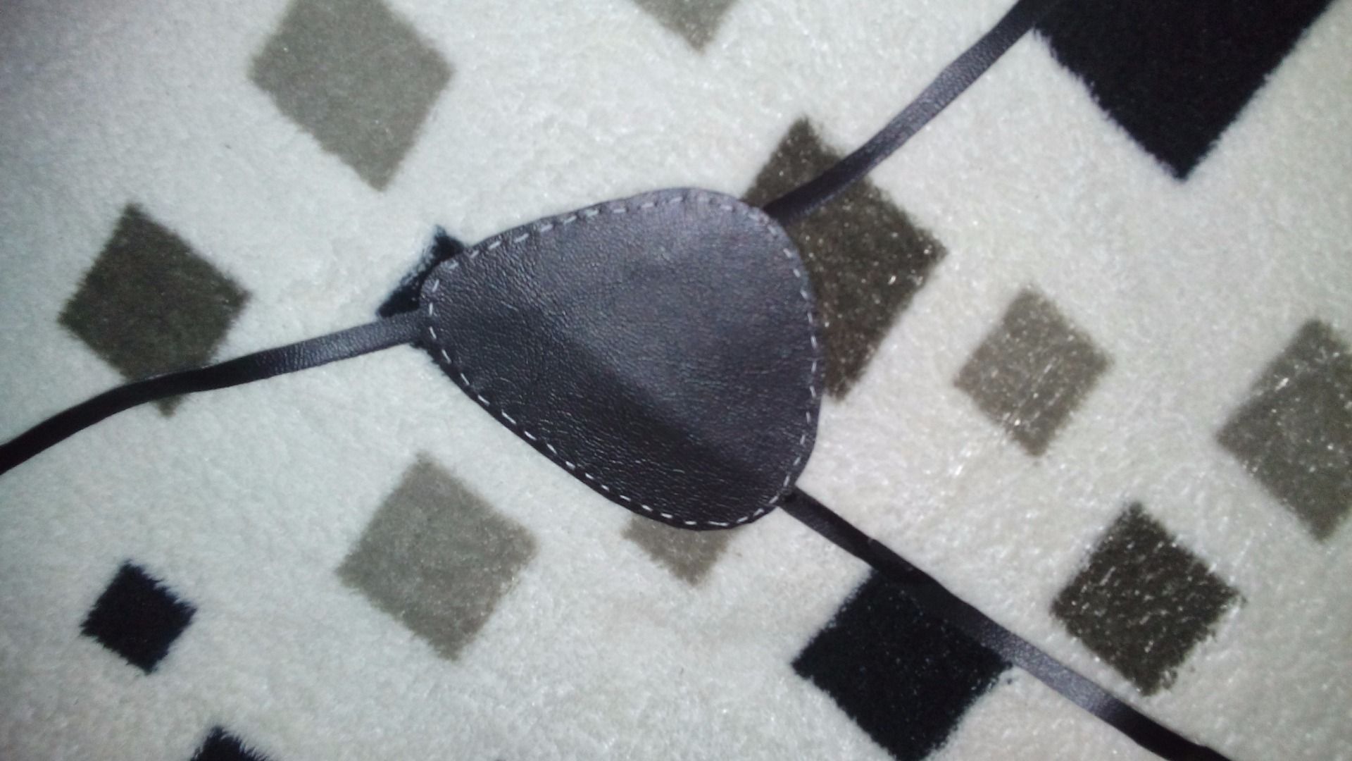 Metal Gear Solid V: Big Boss Eye Patch : 8 Steps - Instructables