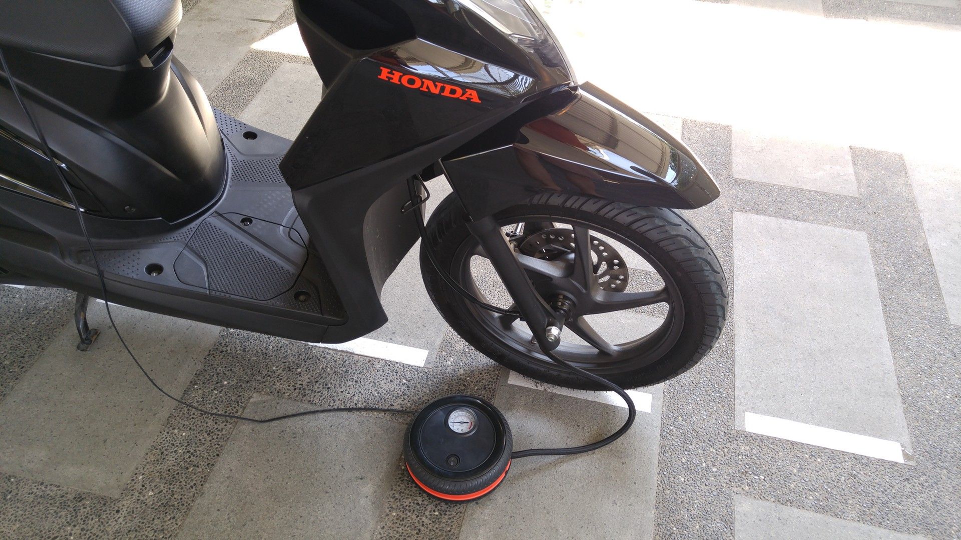 Built-in Tire Inflator for Motorcycle : 5 Steps (with Pictures ...