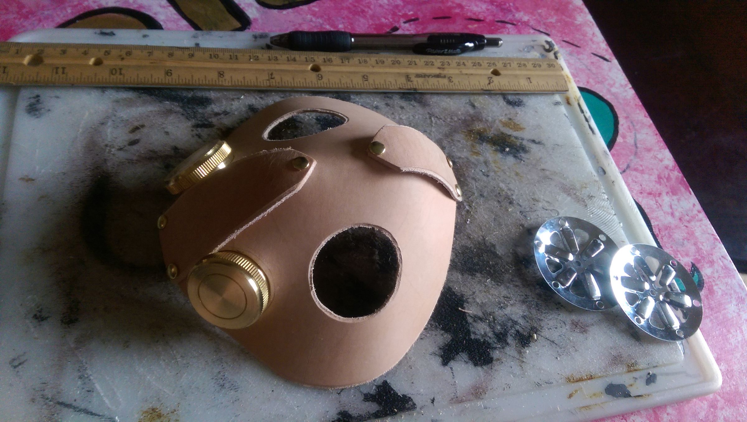 Leather Respirator Mask : 6 Steps (with Pictures) - Instructables