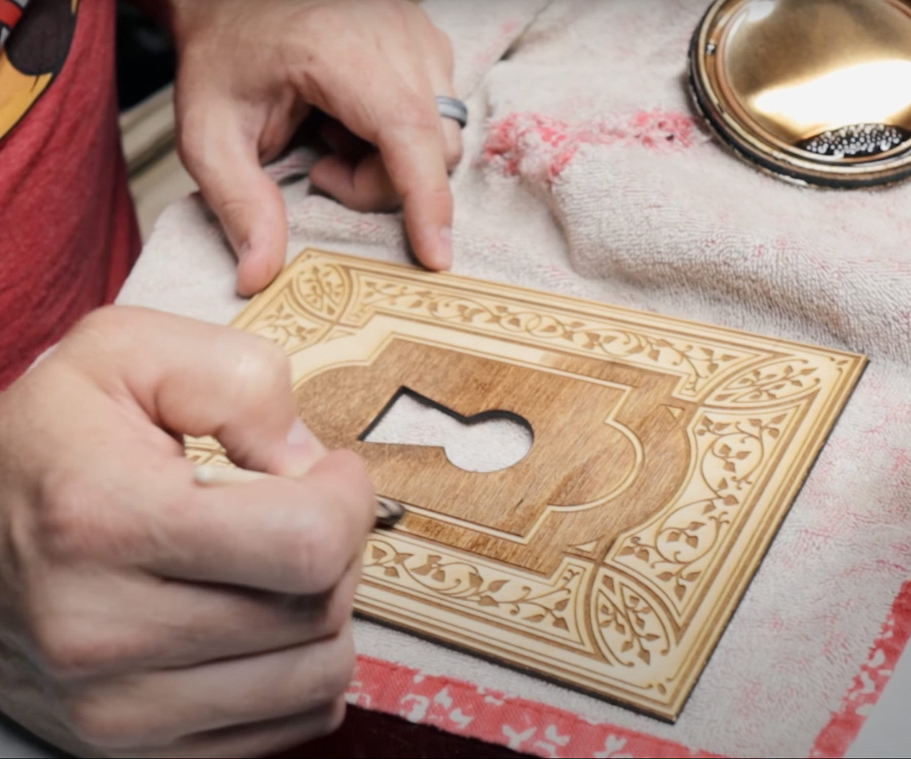 Keyhole Book Nook With Switchable Scenes : 9 Steps (with Pictures ...