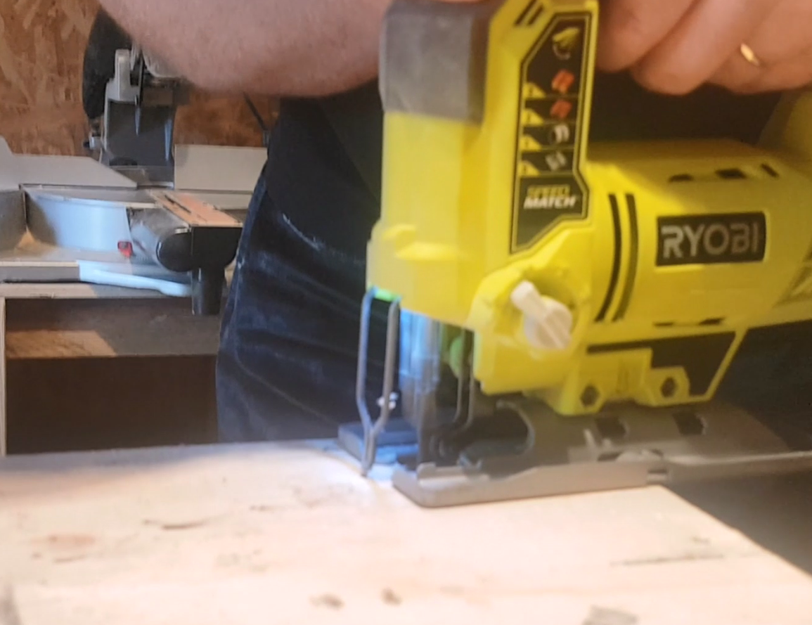 Pop Up Bench Dogs : 6 Steps (with Pictures) - Instructables