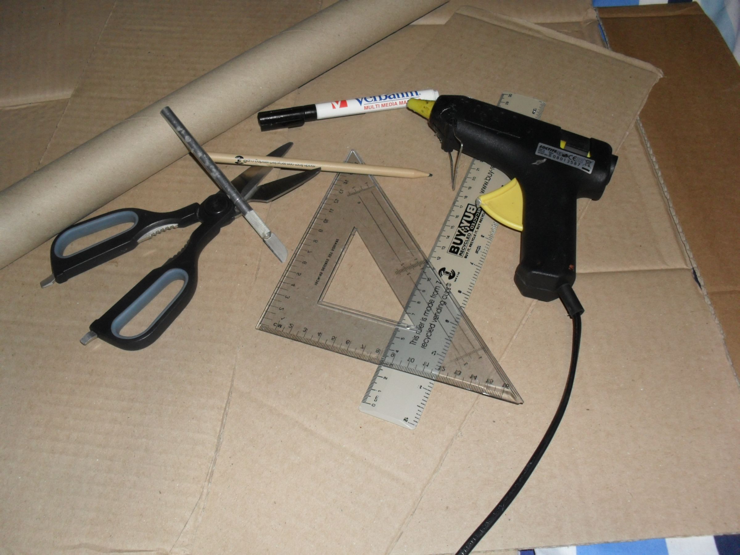 Cardboard Props: How to Make a Builders Hod : 7 Steps - Instructables