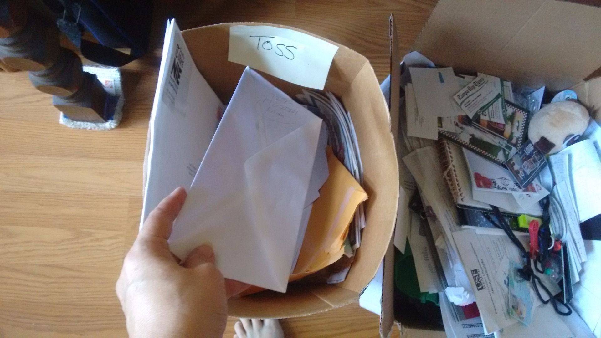 Digging Out: the Low Stress Way to a Clean Desk : 8 Steps (with ...