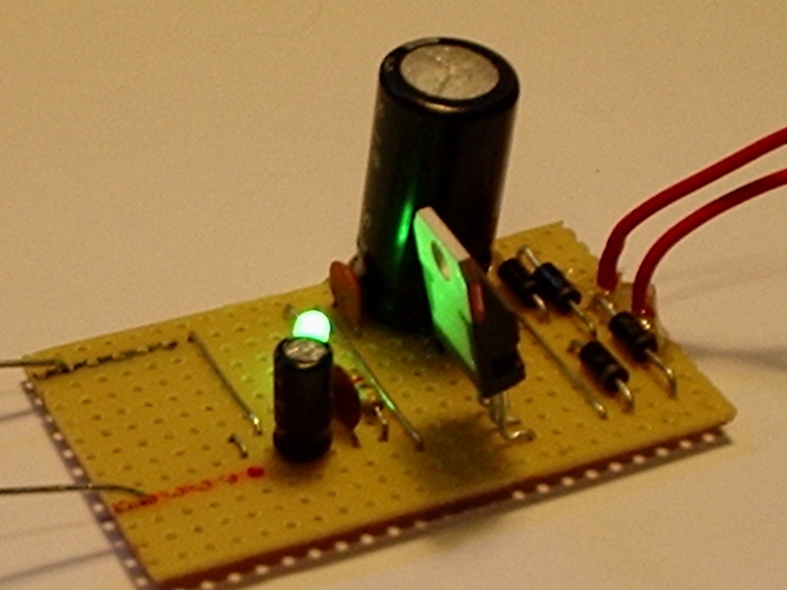 Make a Simple 12 Volt Power Supply : 6 Steps - Instructables