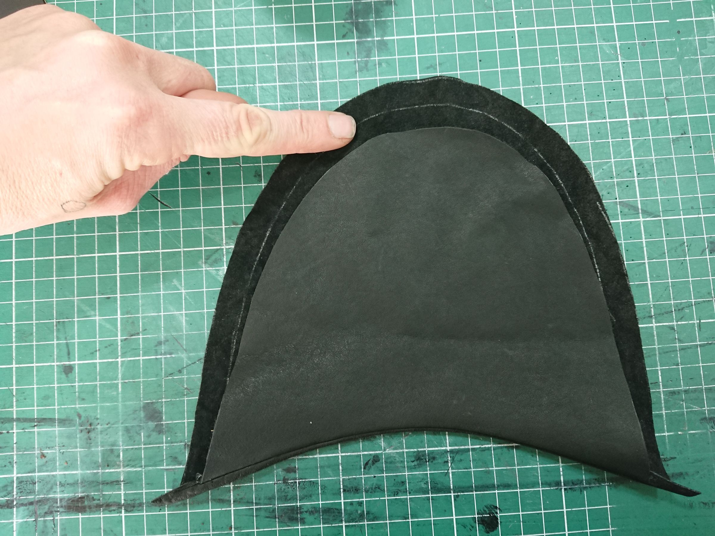 Making Leather Slippers : 9 Steps (with Pictures) - Instructables