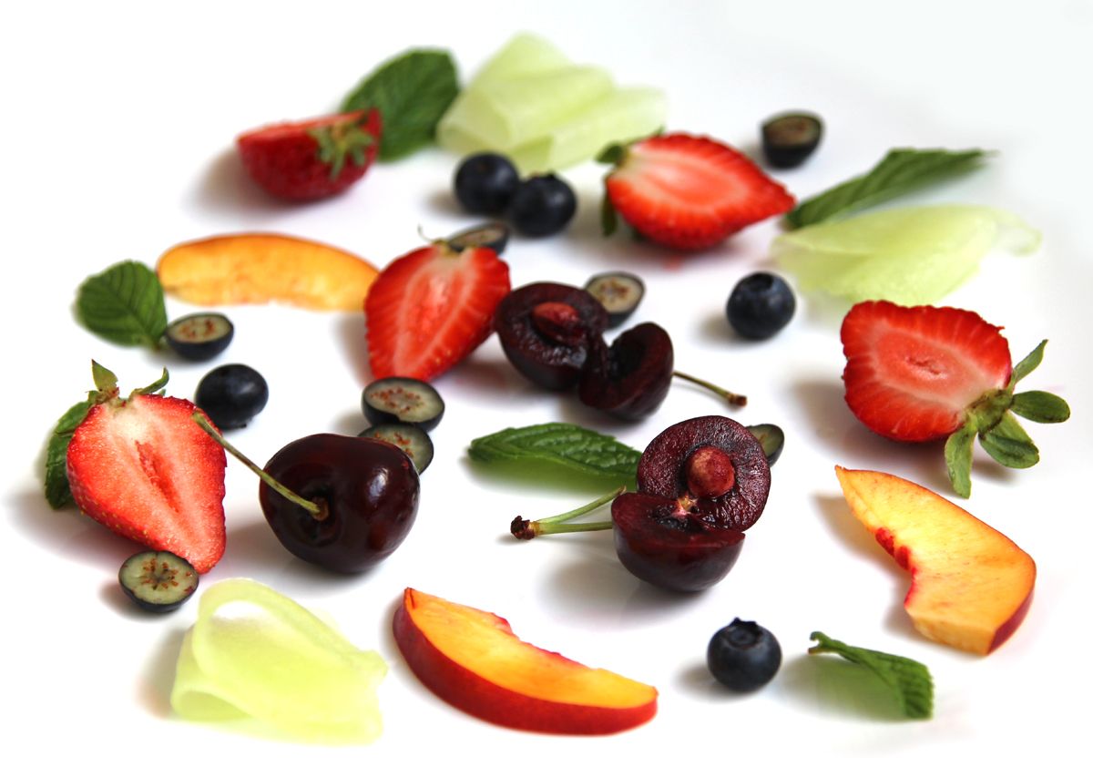 Honeycomb Fruit Gel & Yogurt Spheres : 4 Steps (with Pictures ...