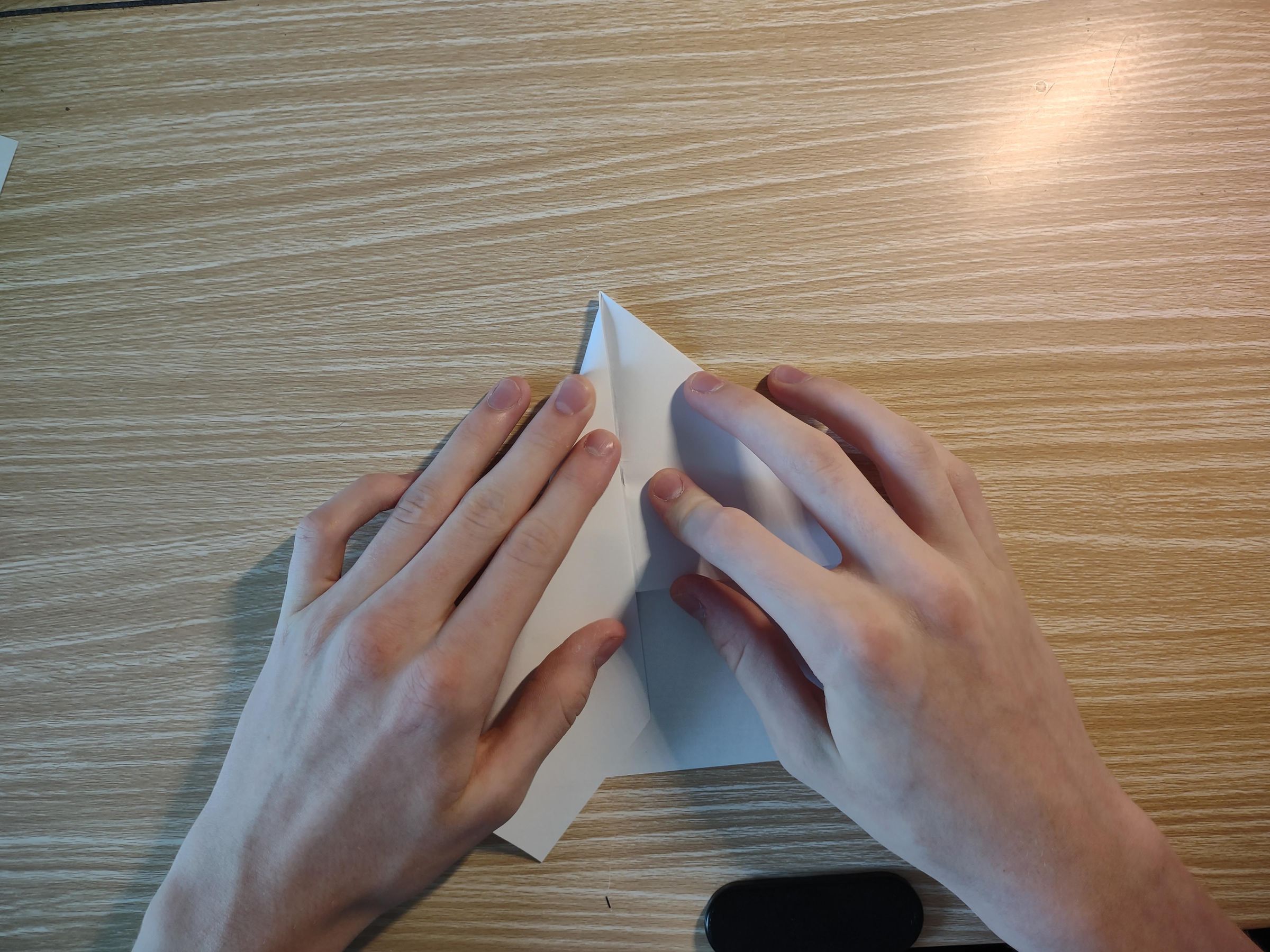 HammerHead | Paper Plane : 15 Steps - Instructables