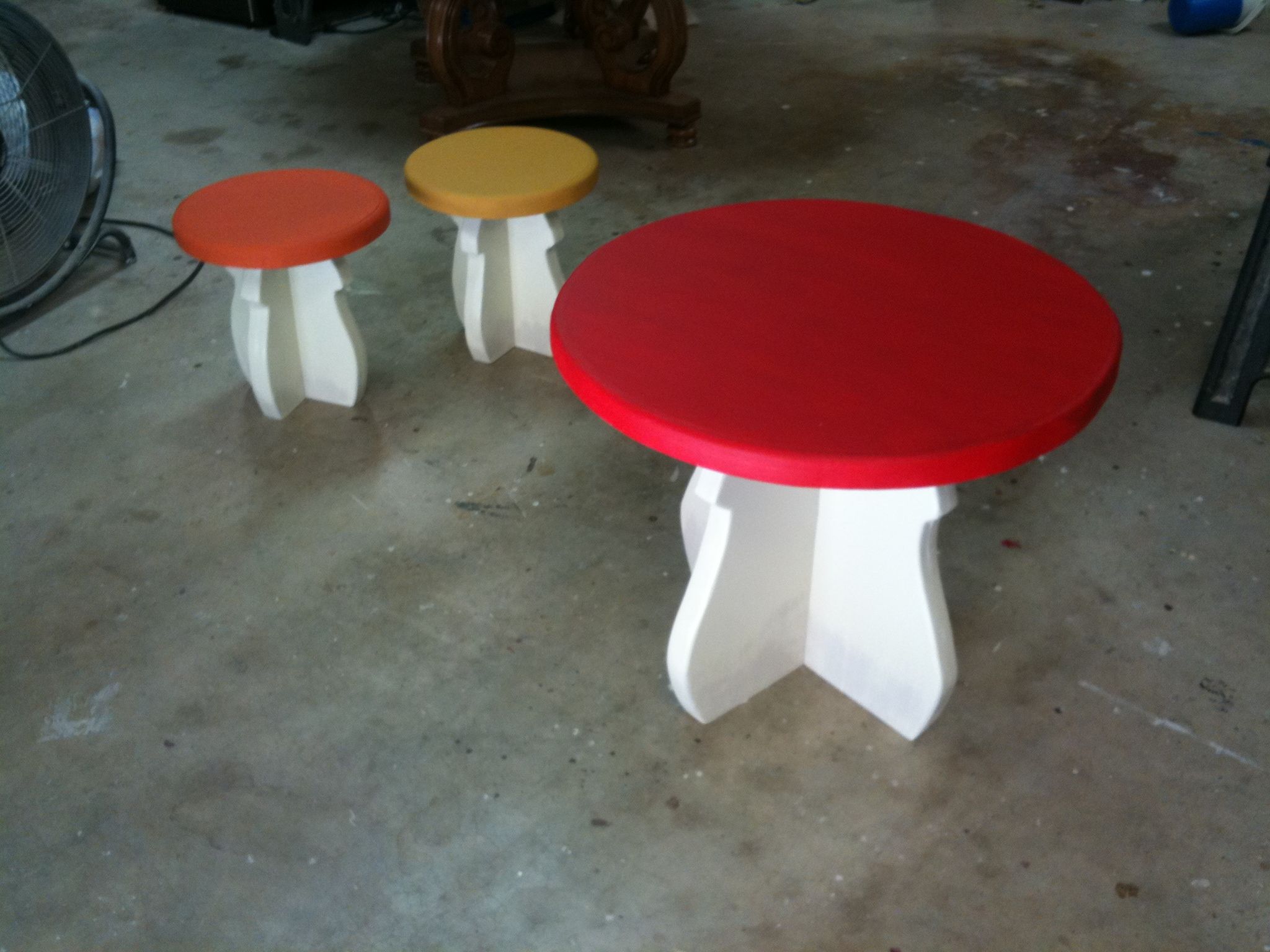 DIY Kids Mushroom Table and Toad Stools Updated : 3 Steps (with ...