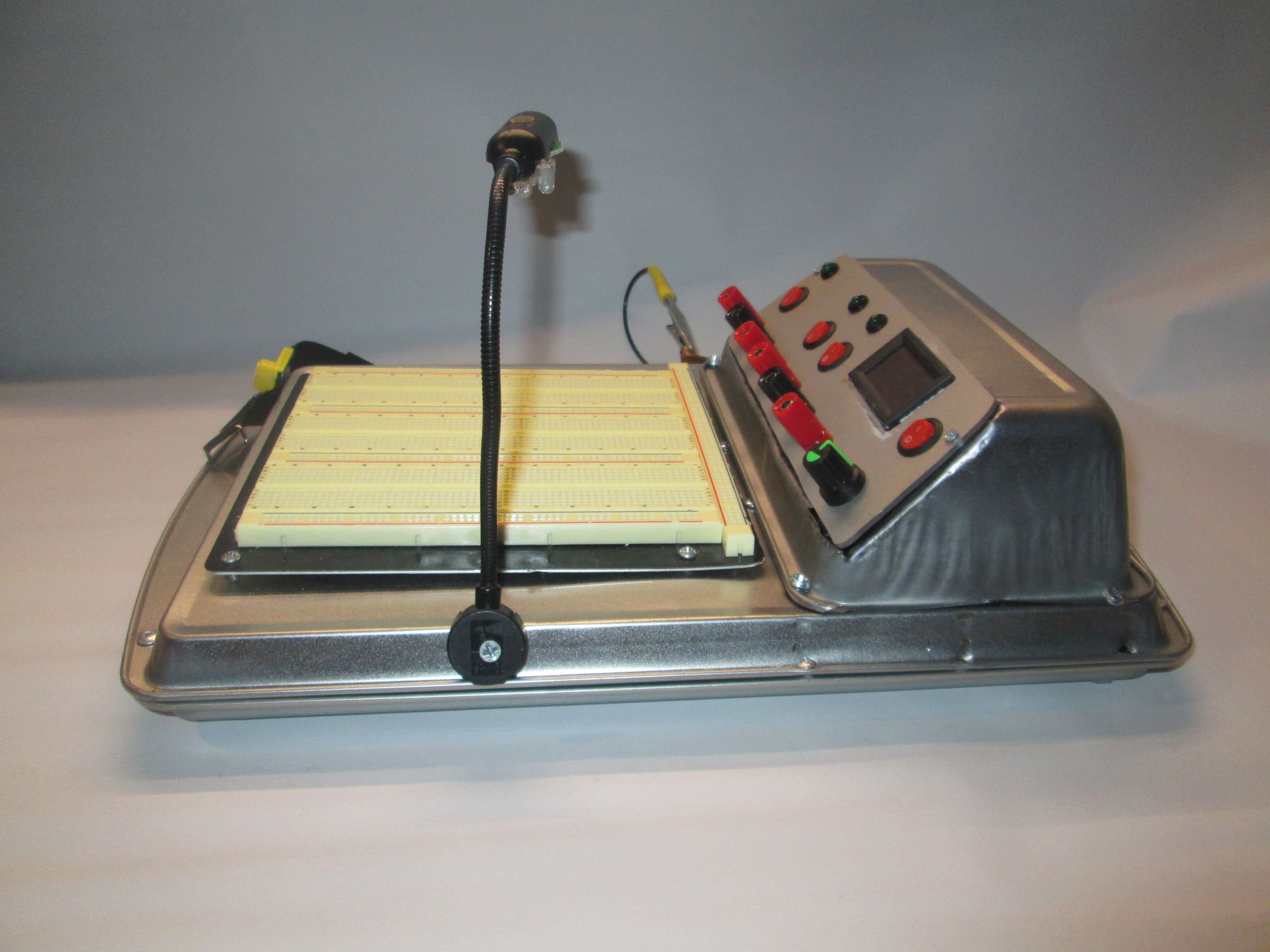 Powered Breadboard Workstation : 6 Steps (with Pictures) - Instructables