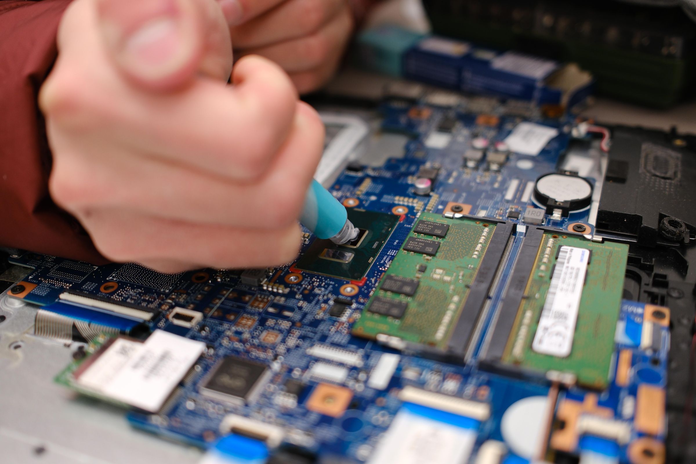 Replacing Thermal Paste on a Laptop : 11 Steps - Instructables