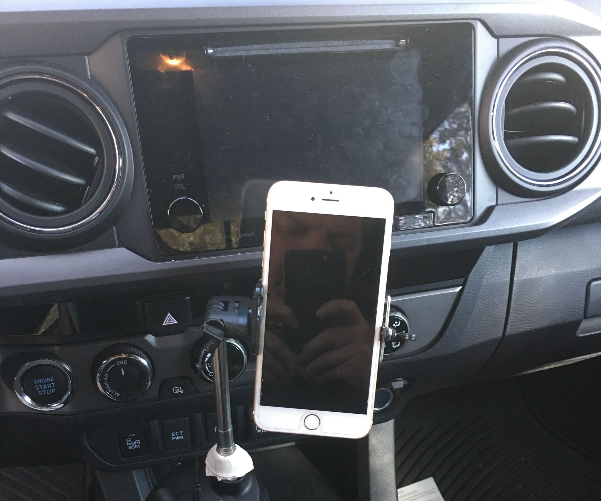 Cell Phone Mount : 3 Steps - Instructables