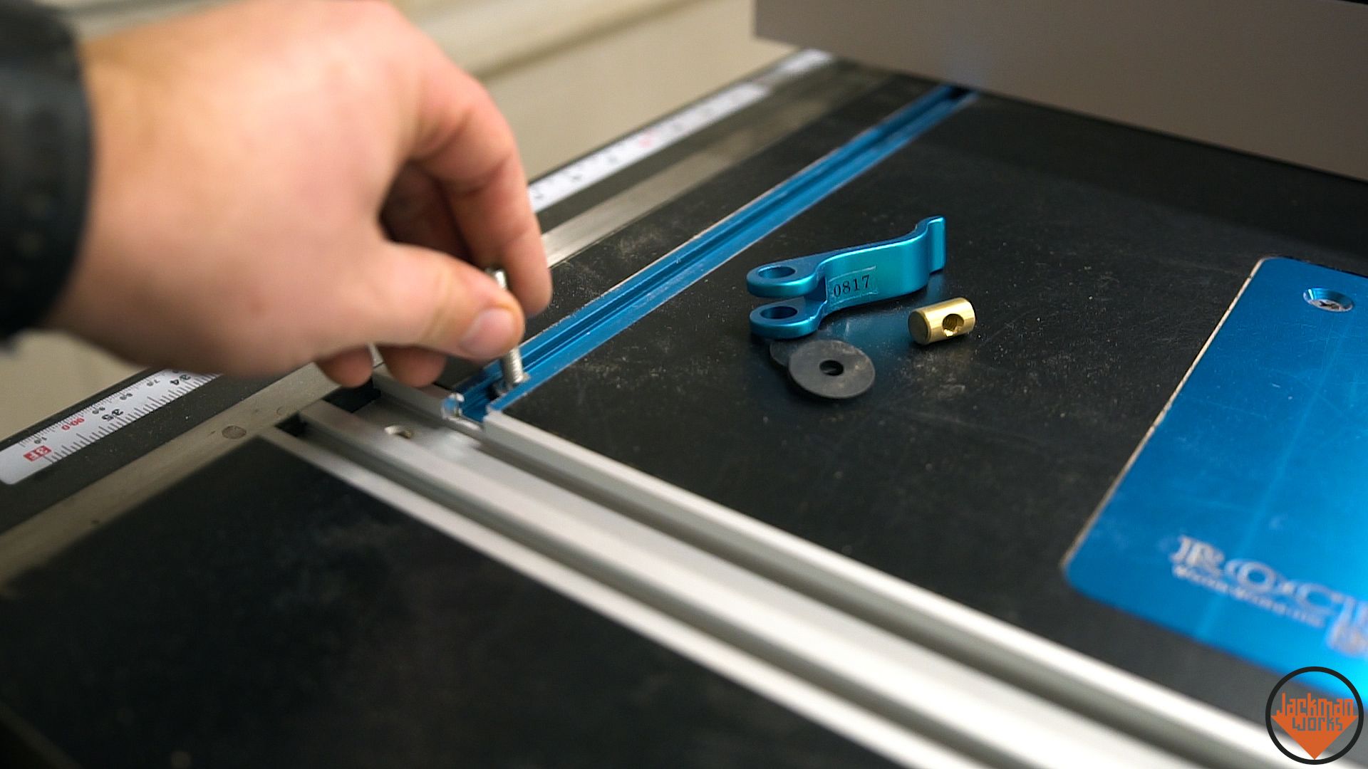 Ultimate Router Table & Storage Cabinet (table Saw Extension Wing) : 17 ...