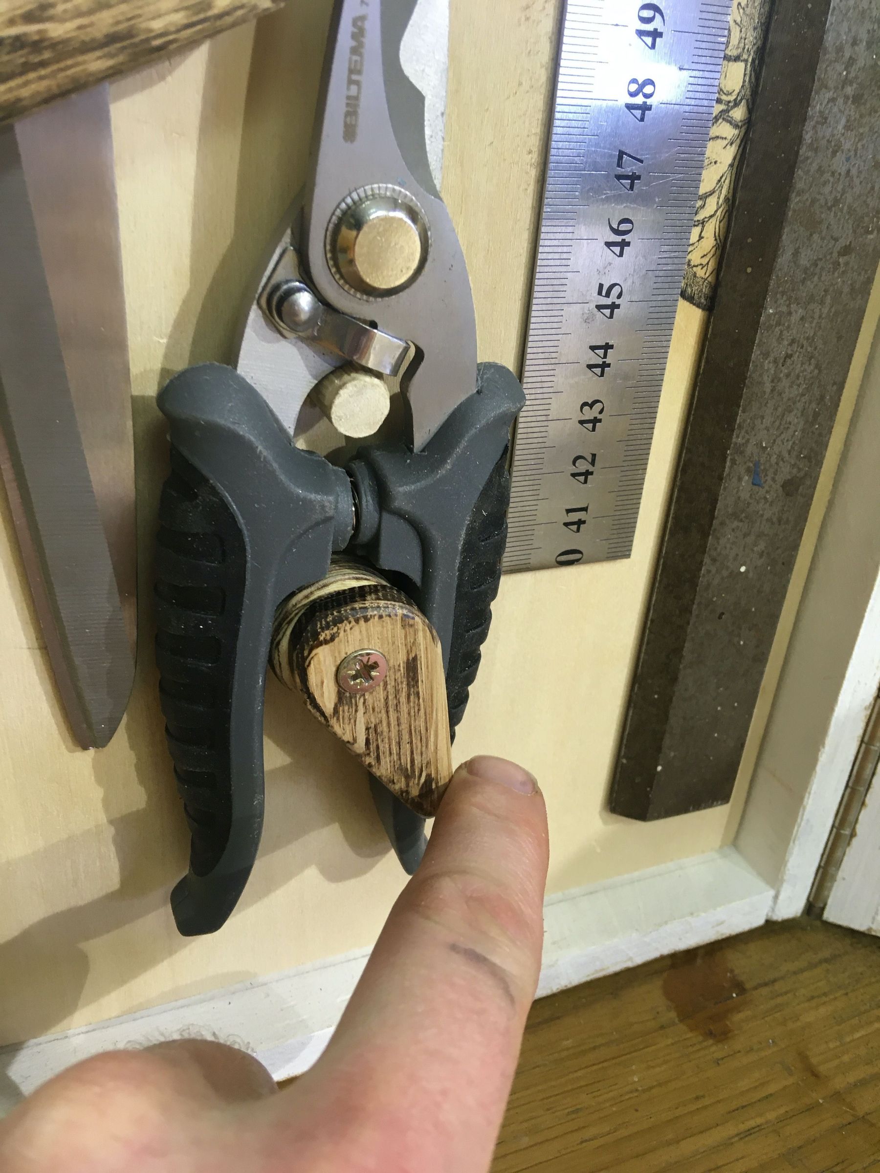 Portable Leather Workshop : 9 Steps (with Pictures) - Instructables