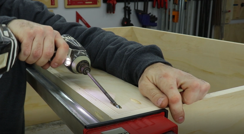 T-Track Assembly Table/Outfeed Table : 23 Steps - Instructables