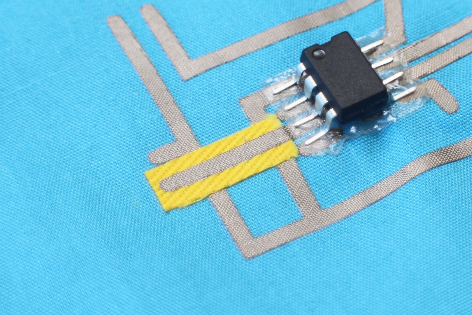 How to Work With Conductive Fabric : 19 Steps (with Pictures ...