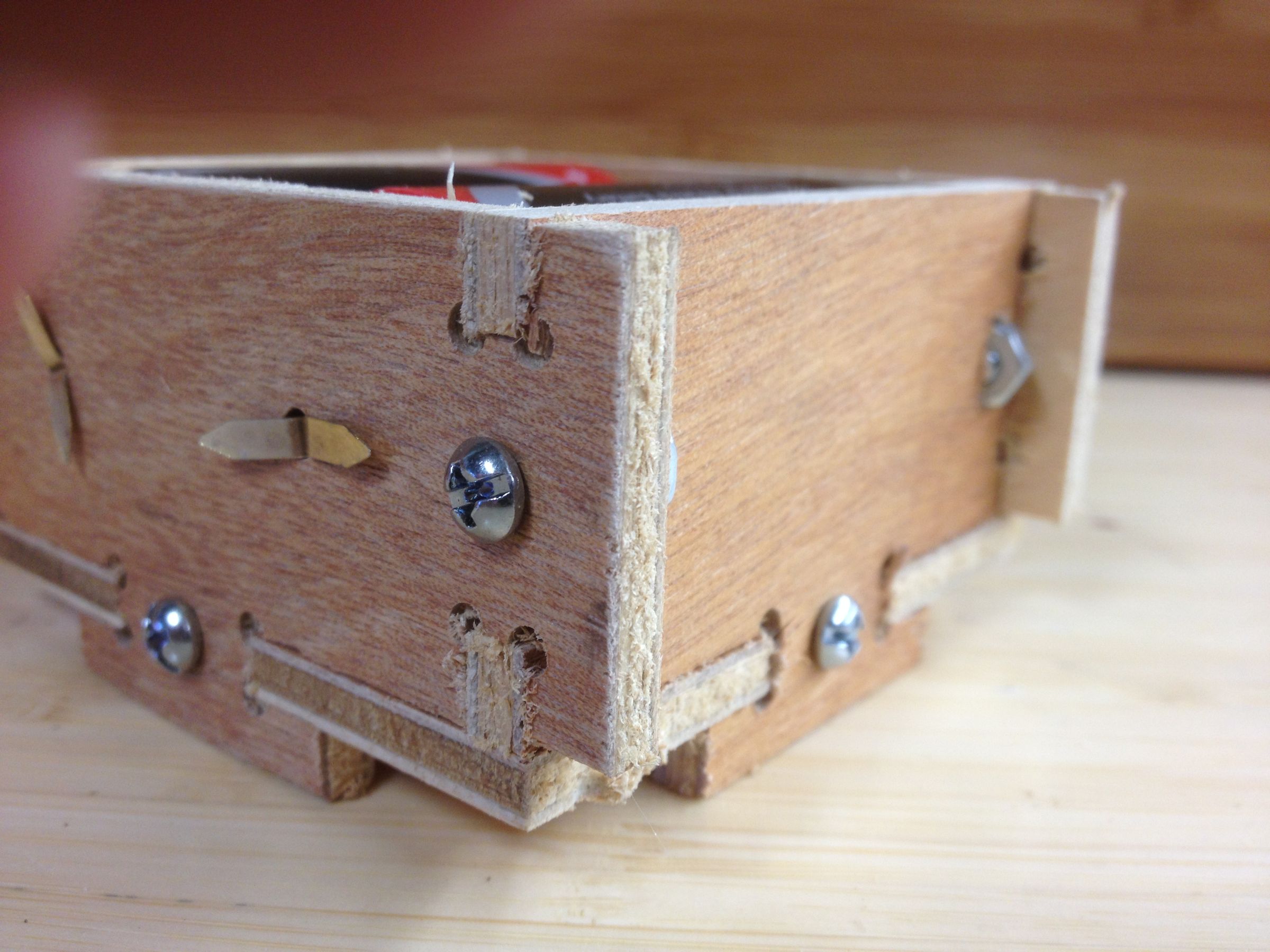 HomeMade DC Electric Motor and D Cell Battery Holder : 5 Steps ...
